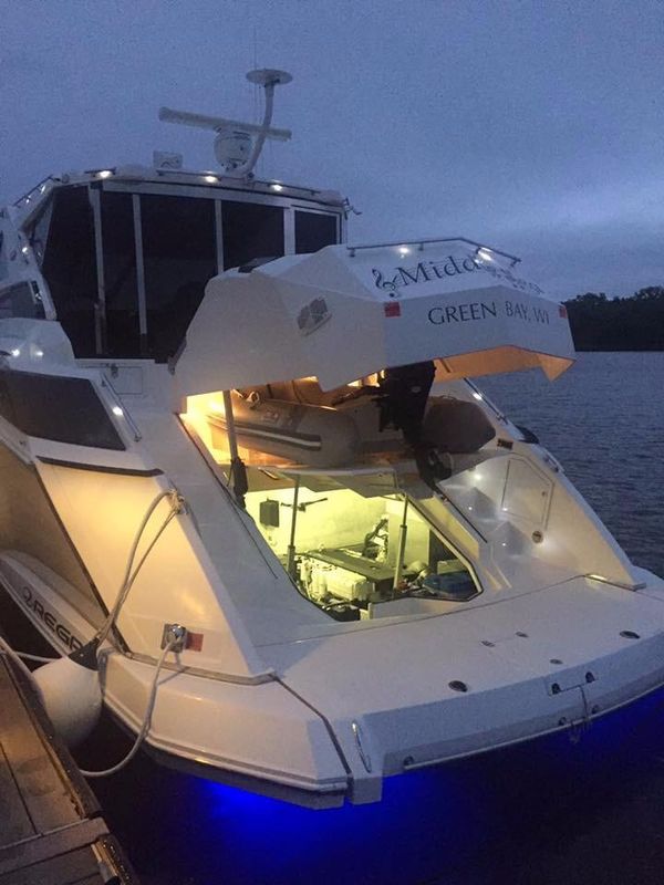 2008 Regal 52 Sport Coupe - Weber Yachts