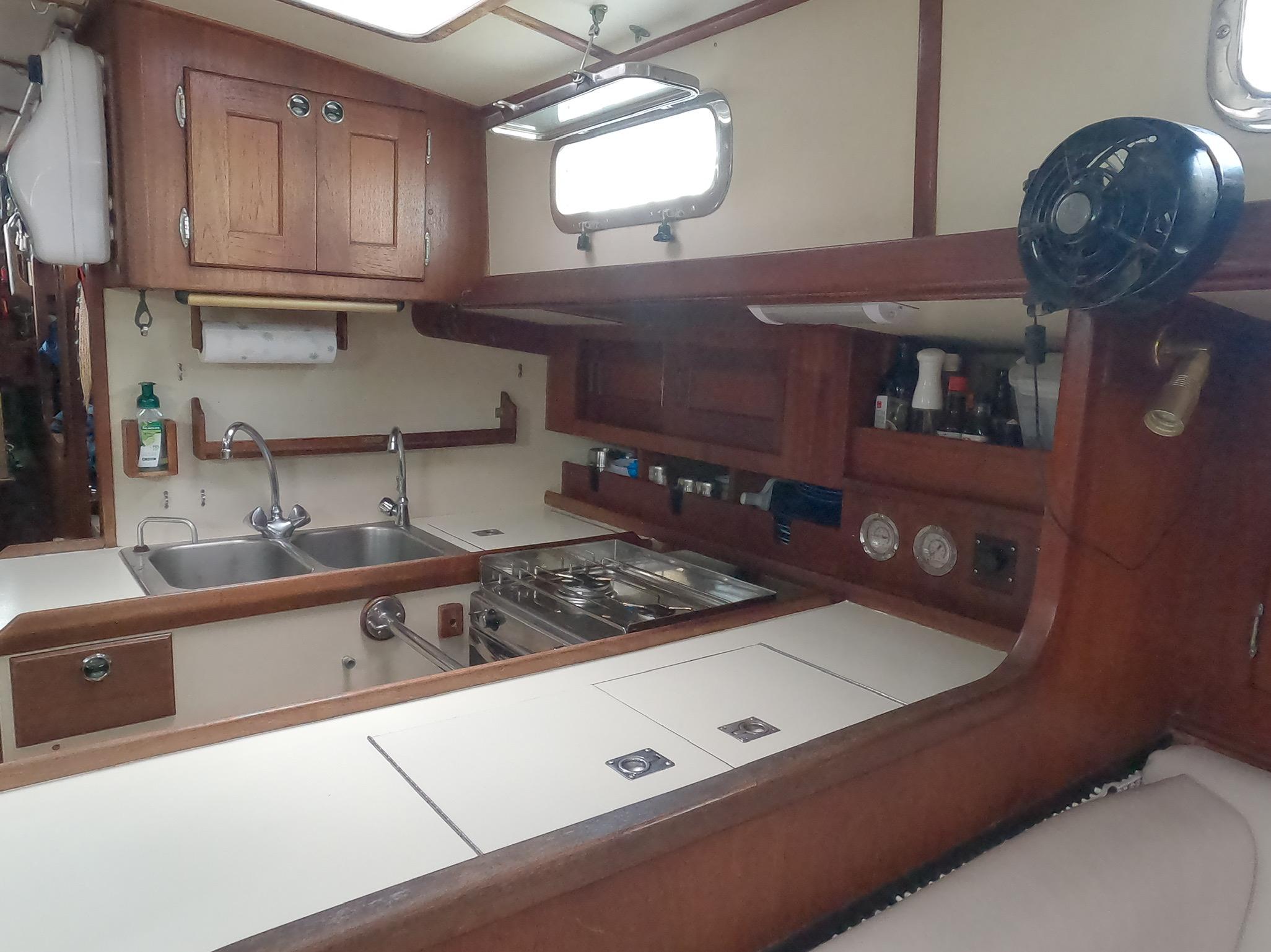 1996 Valiant 42 CE/SE Sloop for sale - YachtWorld