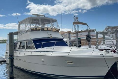 1982 Viking 44 Motor Yacht Motoryachter til salgs- YachtWorld