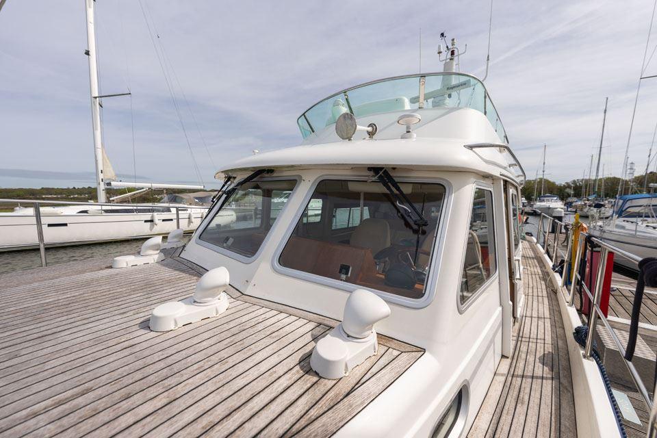 2008 Hardy Commodore 42 Motor Yachts for sale - YachtWorld