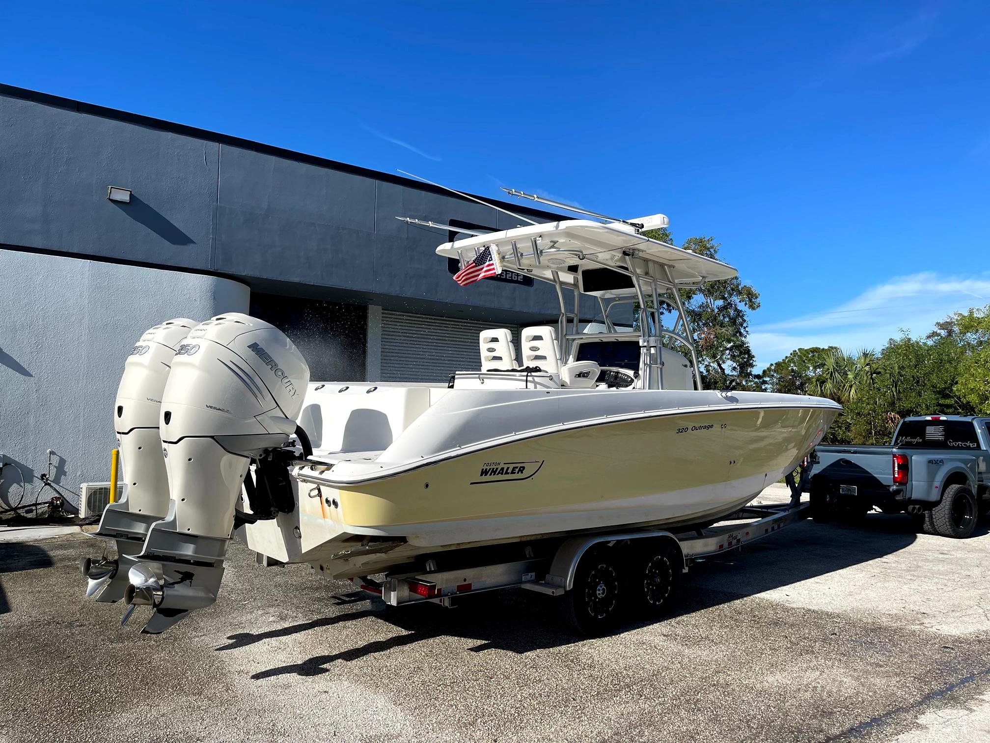 2005 Boston Whaler 320 Outrage Saltwater Fishing for sale - YachtWorld