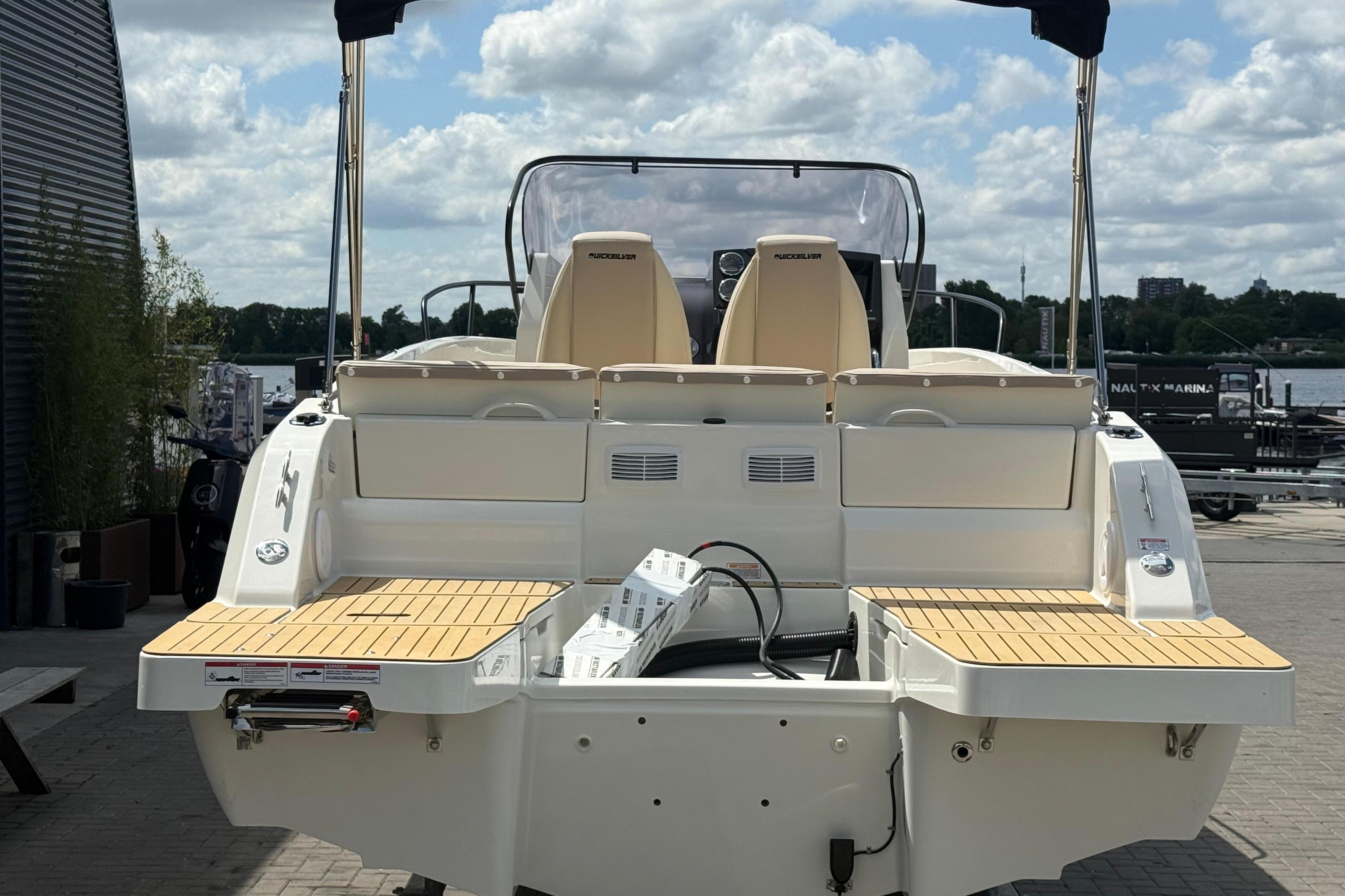 Quicksilver 705 open Neuf - iNautia