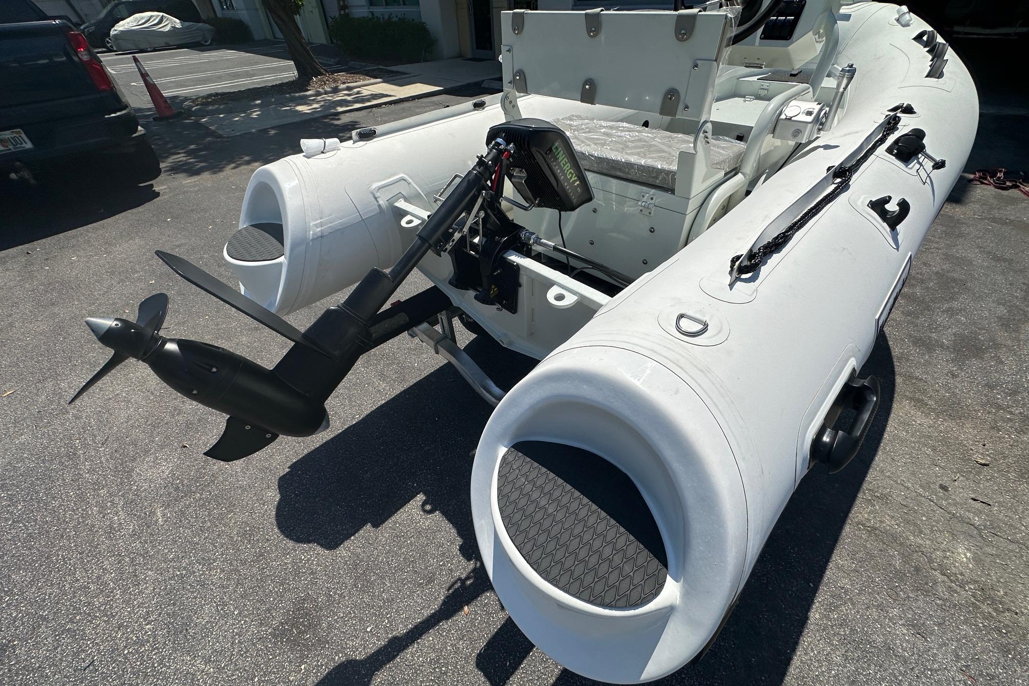 2026 East Marine NEW 320 WITH LINERGY ELECTRIC MOTOR Tenders te koop ...