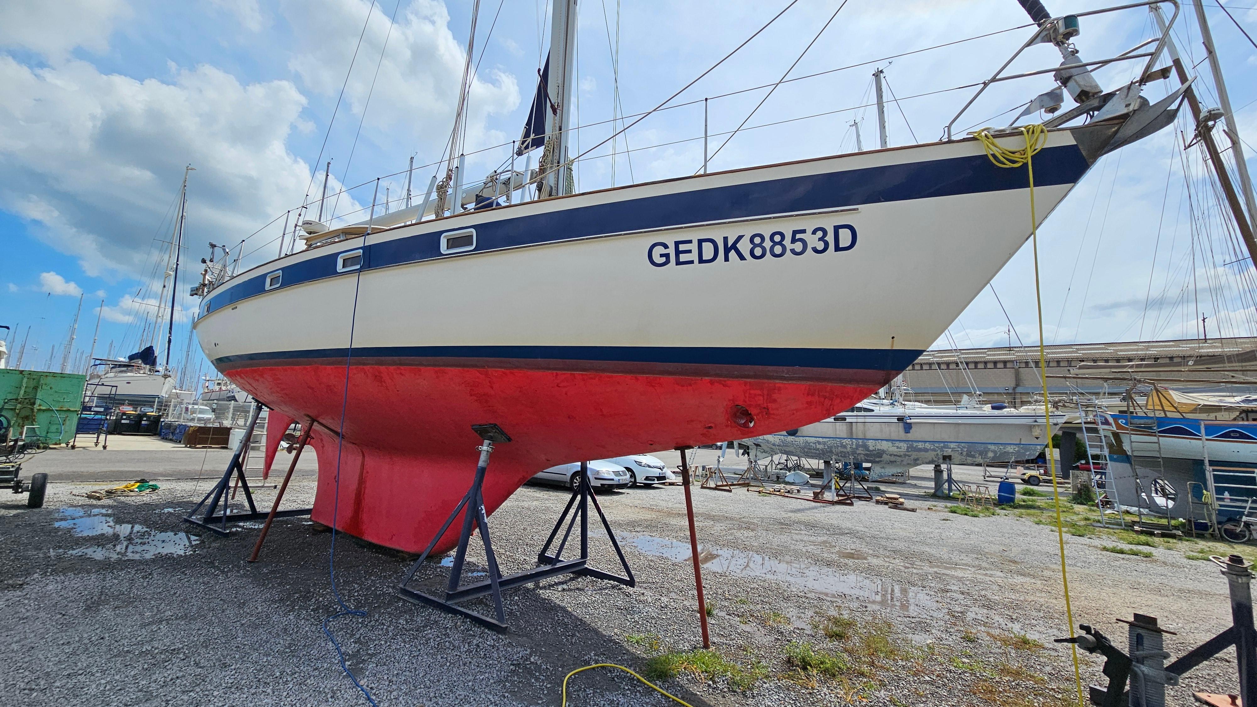 1988 Hallberg-Rassy 42E Cruiser for sale - YachtWorld