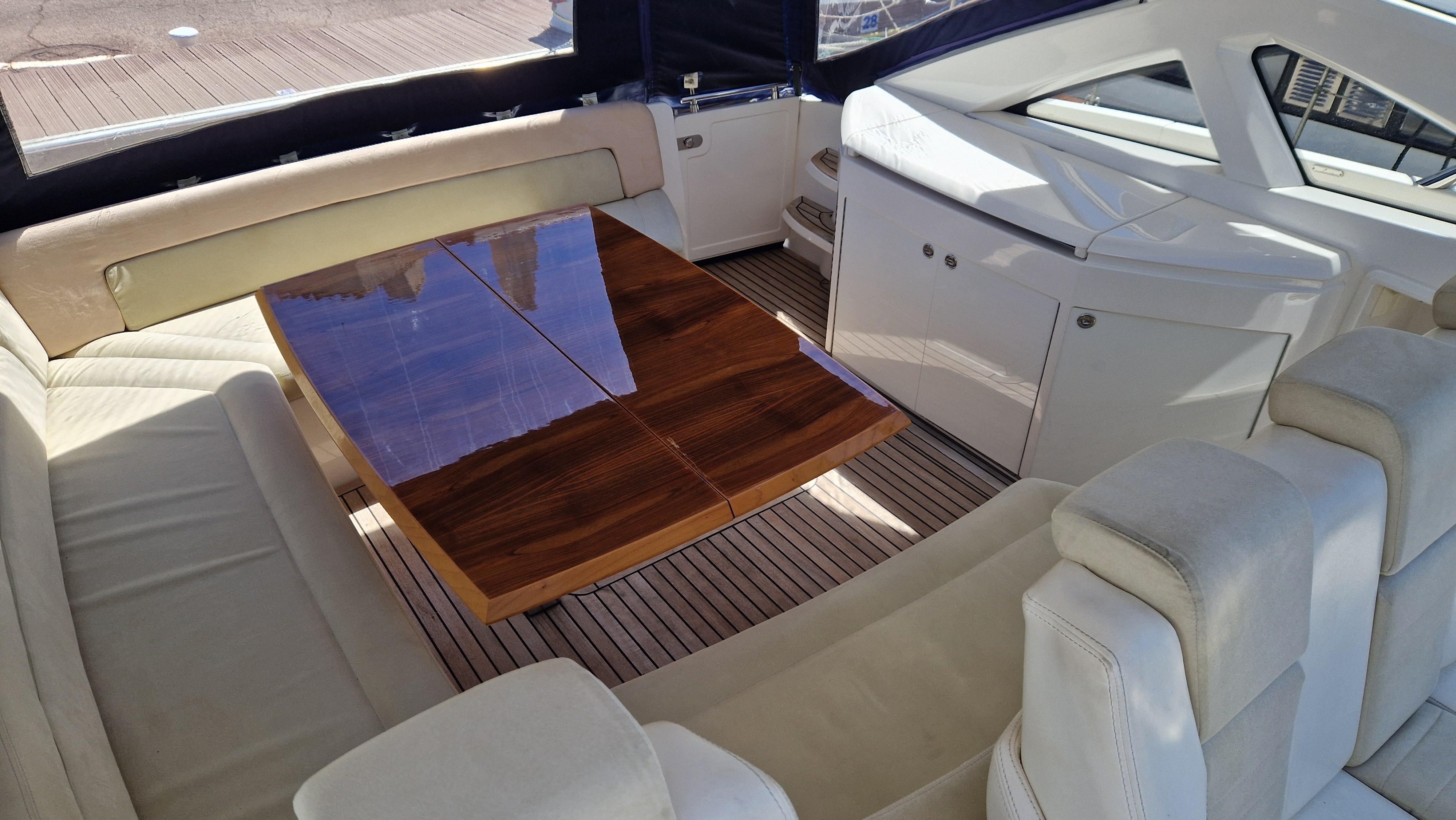 2009 Windy 44 Chinook Cruiser for sale - YachtWorld