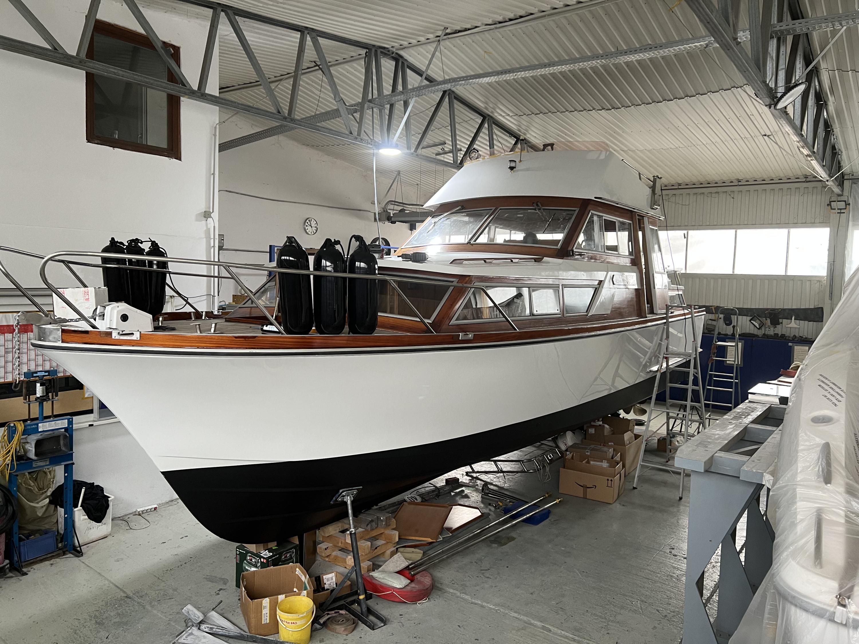 1981 Storebro Adler 34 / Royal Cruiser 34 Fly Cuddy Cabin for sale ...