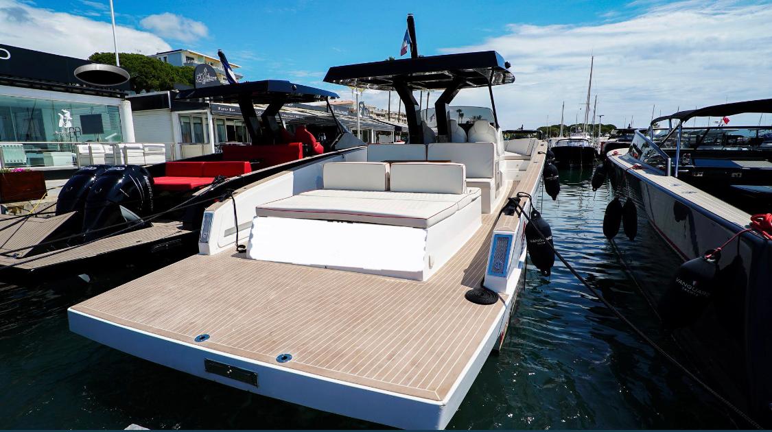 2021 Vanguard TESORO 40 Express Cruiser for sale - YachtWorld