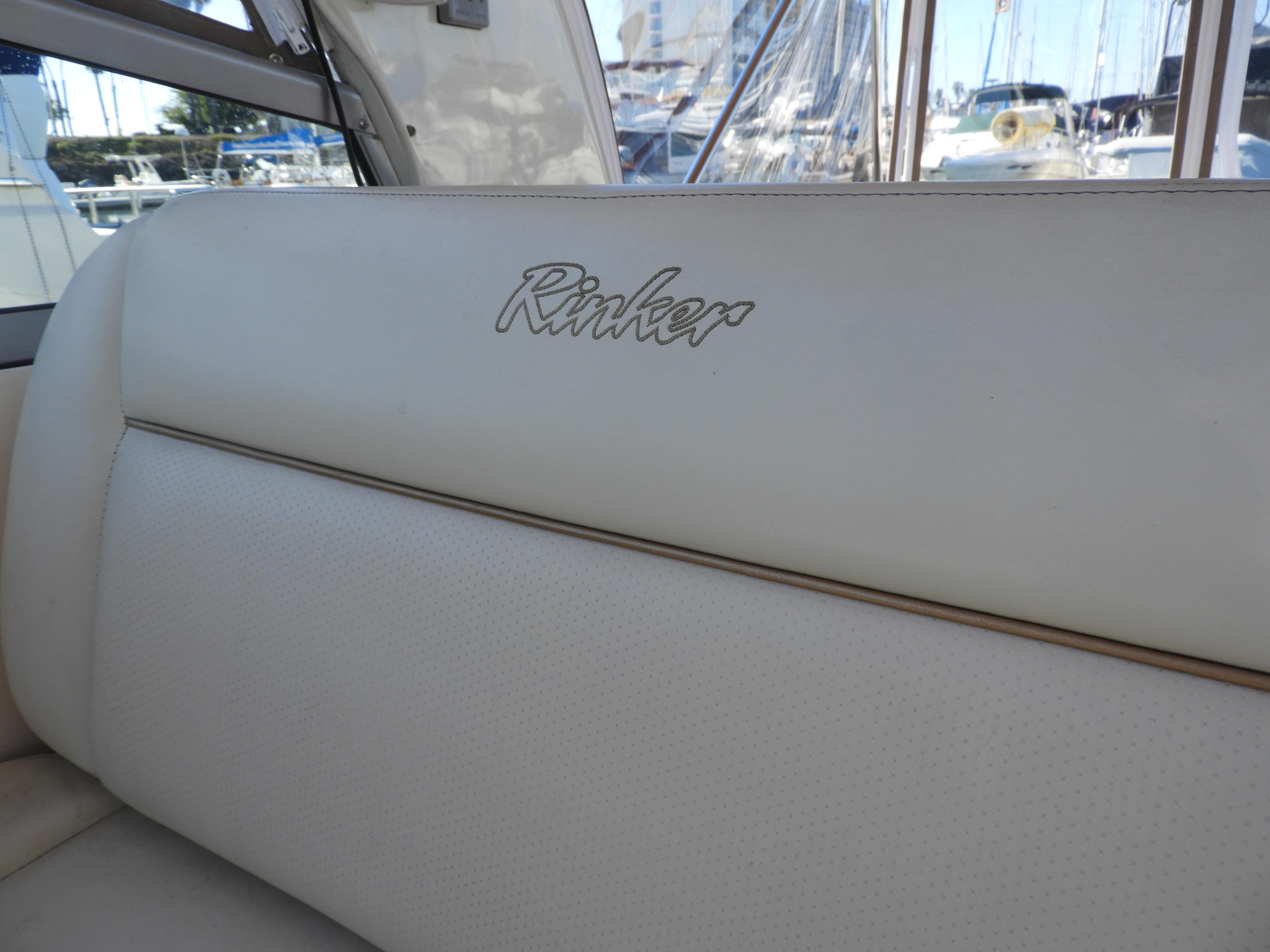 2005 Rinker 320 Express Cruiser Express Cruiser for sale - YachtWorld