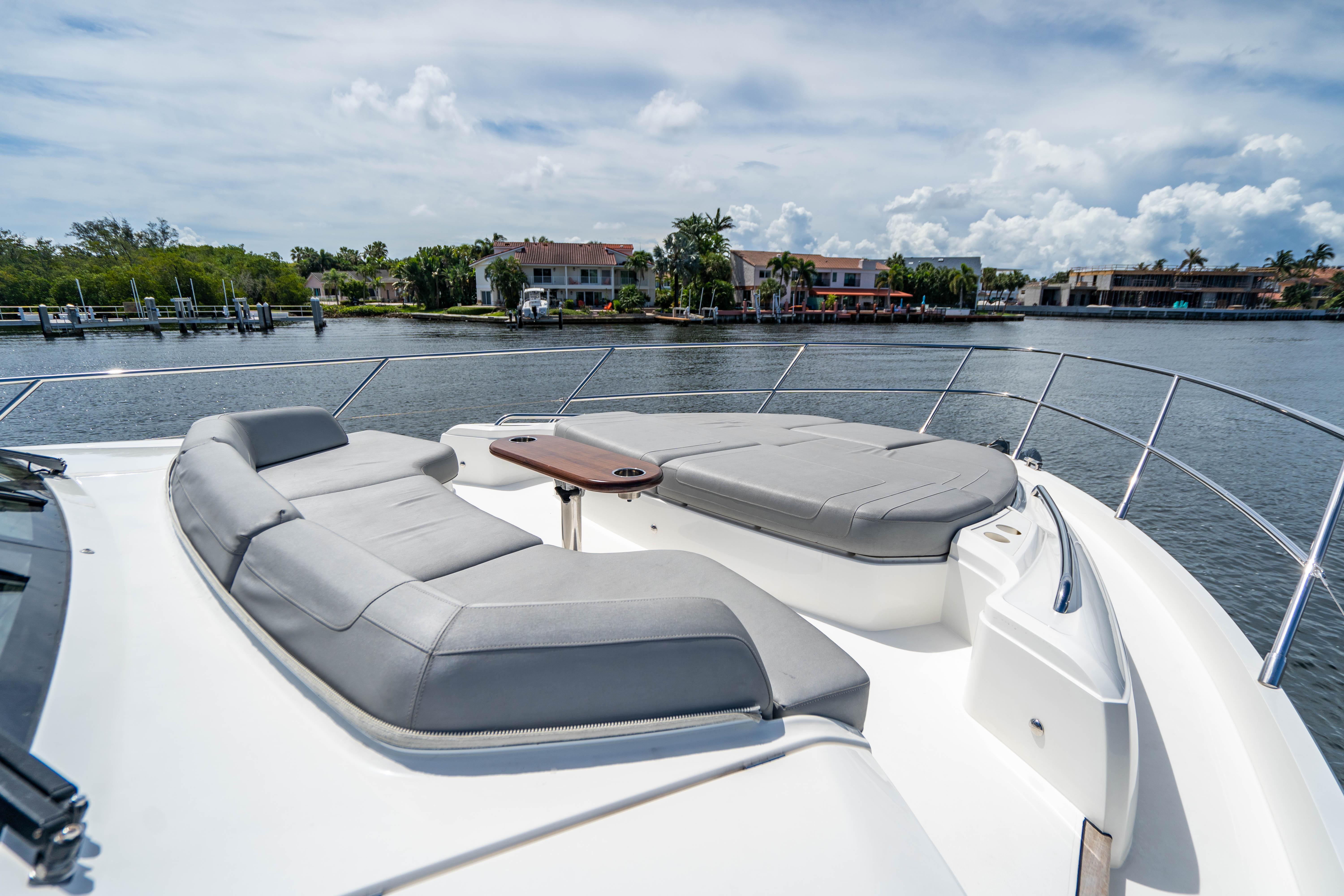 2018 Princess F62 Flybridge for sale - YachtWorld