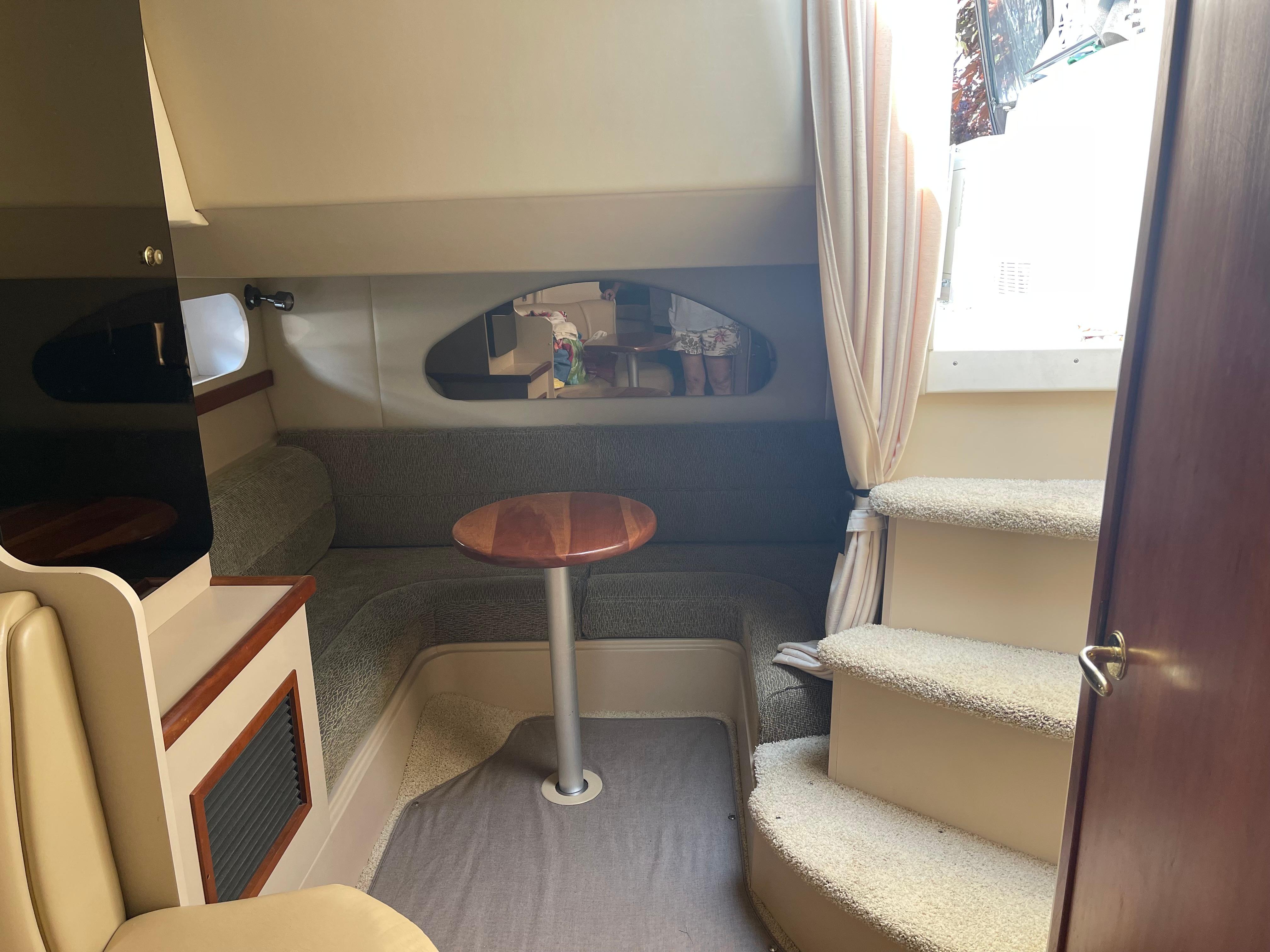 2001 Cruisers Yachts 3075 Express Cruiser for sale - YachtWorld