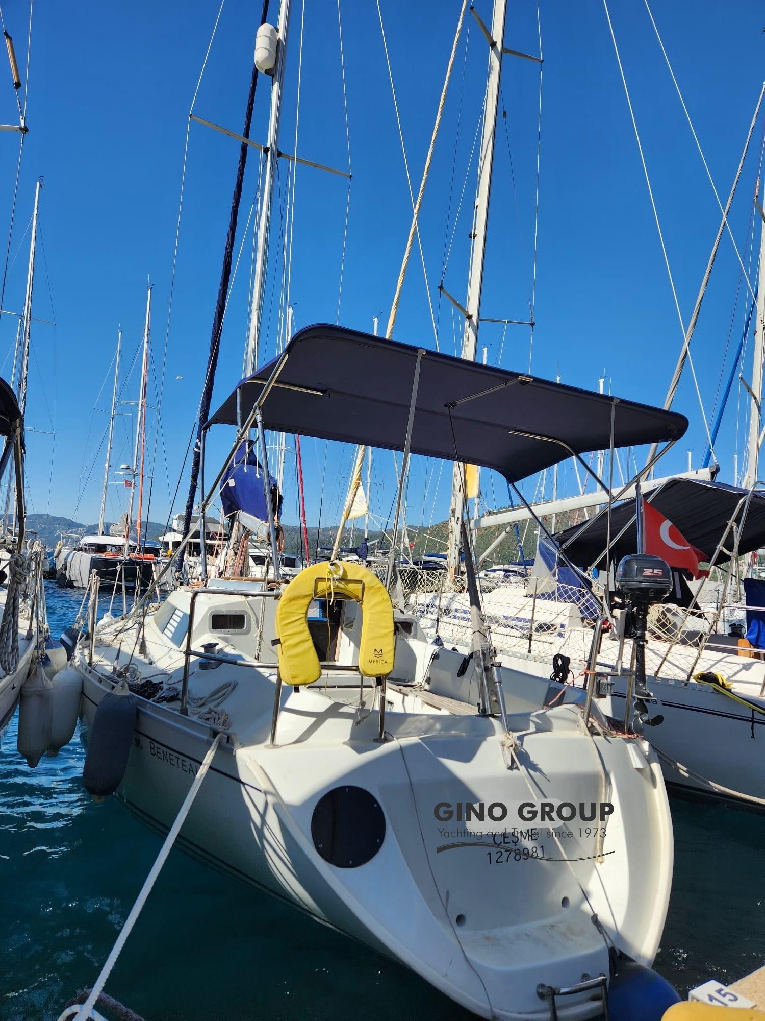 Used 1986 Beneteau First 305 | YachtFocus