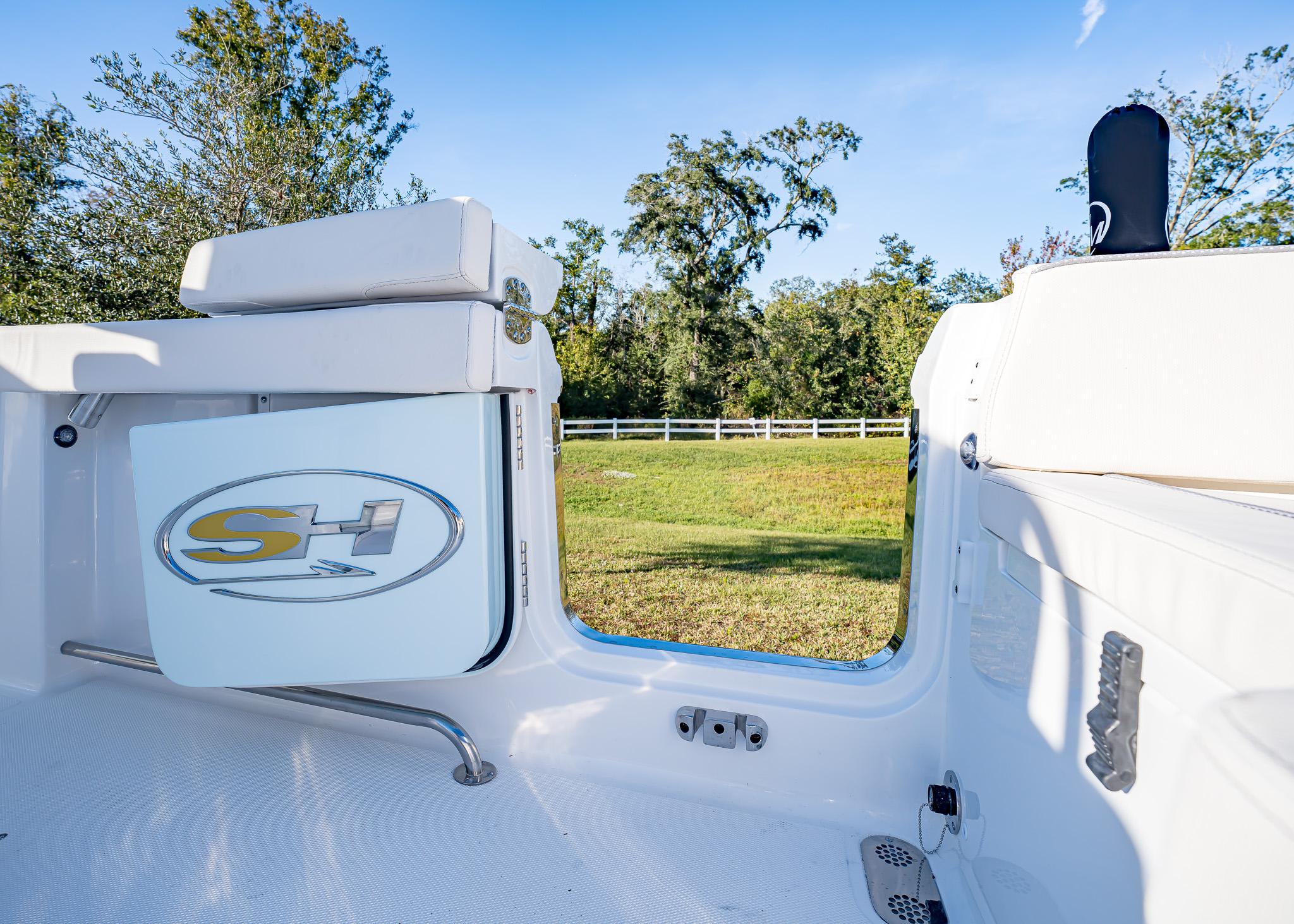 2024 Sea Hunt Ultra 305 SE Centre Console for sale - YachtWorld