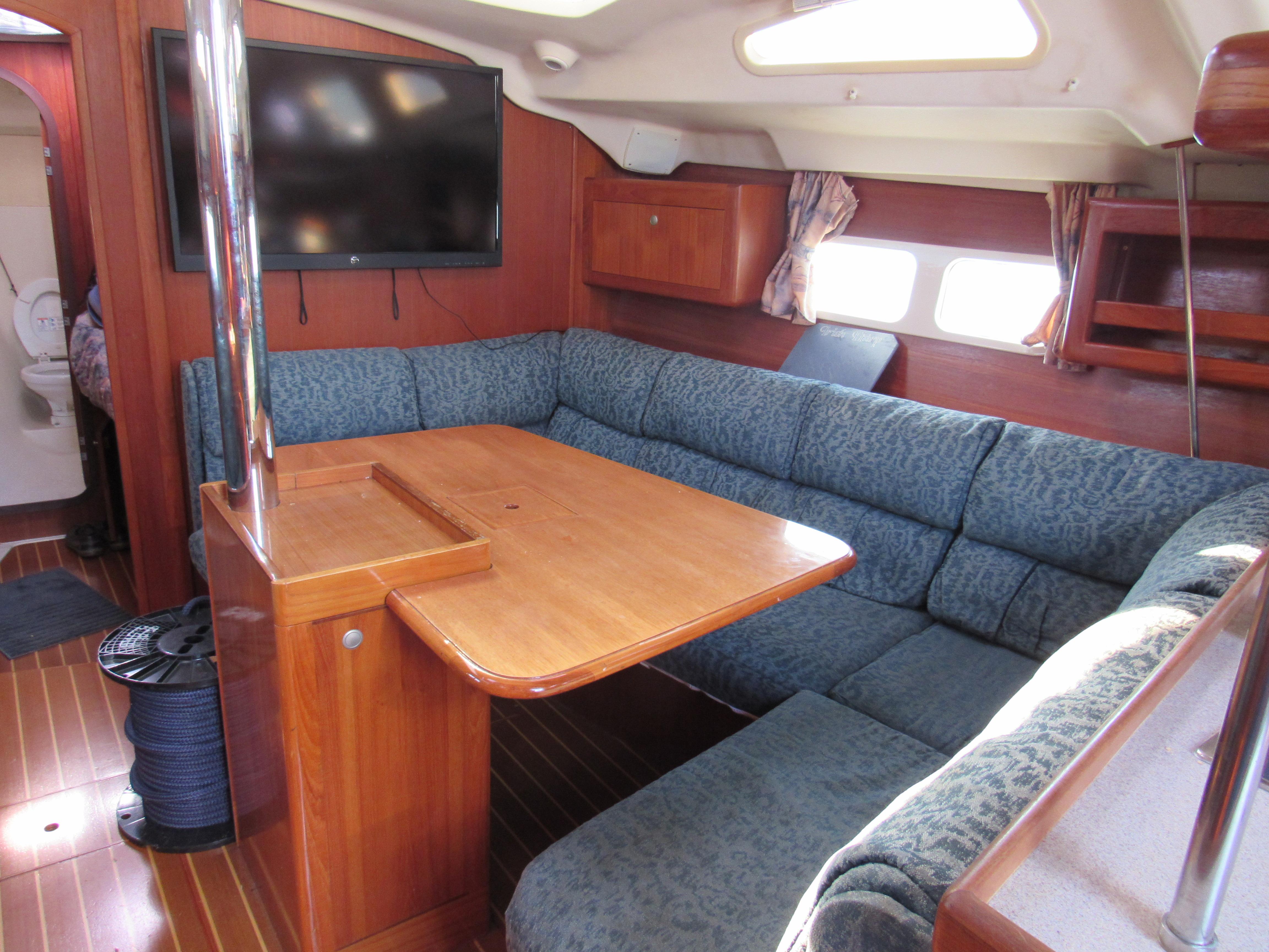 2000 Hunter 410 Sloop for sale - YachtWorld