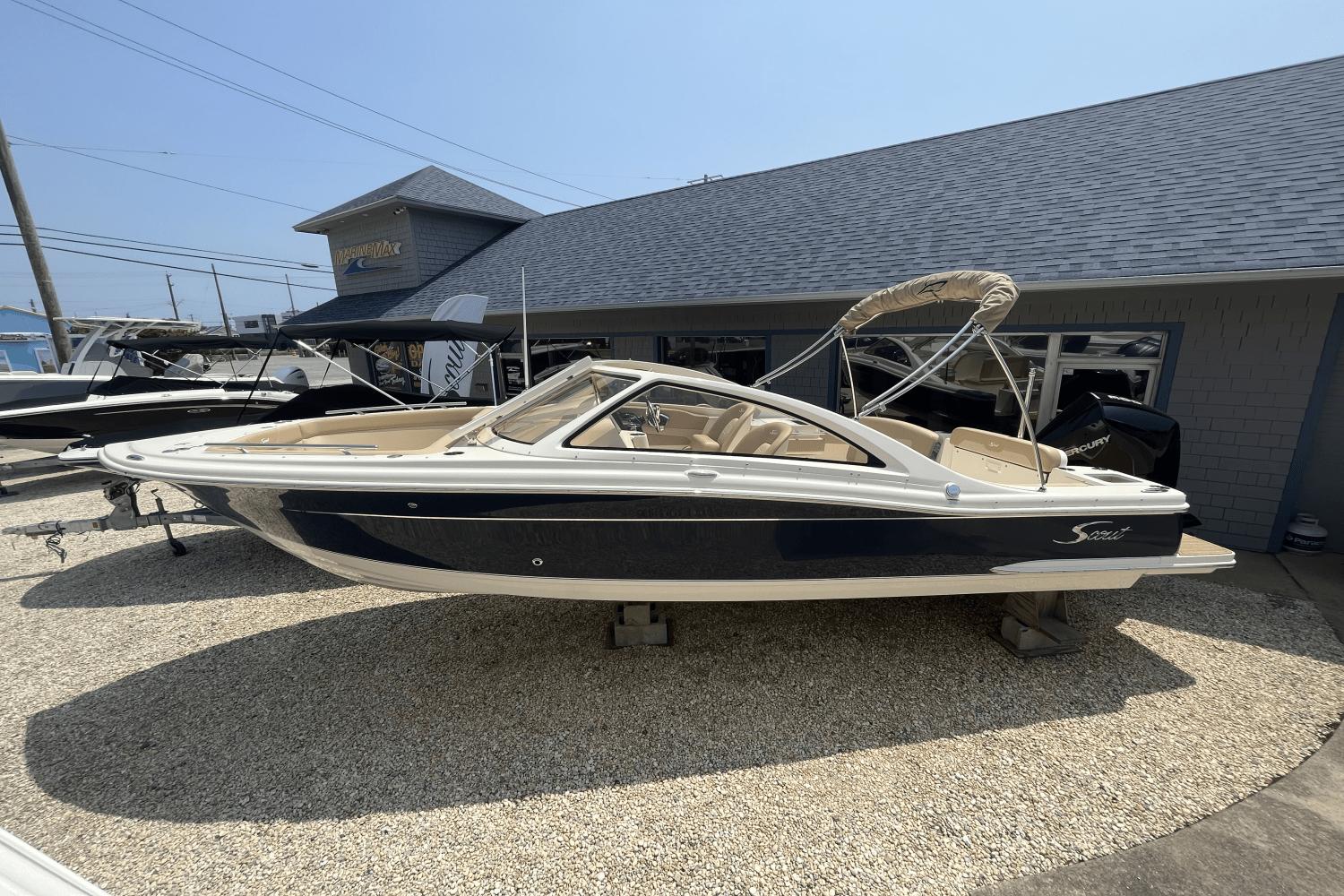 2023 Scout 240 Dorado Sport Fishing for sale - YachtWorld