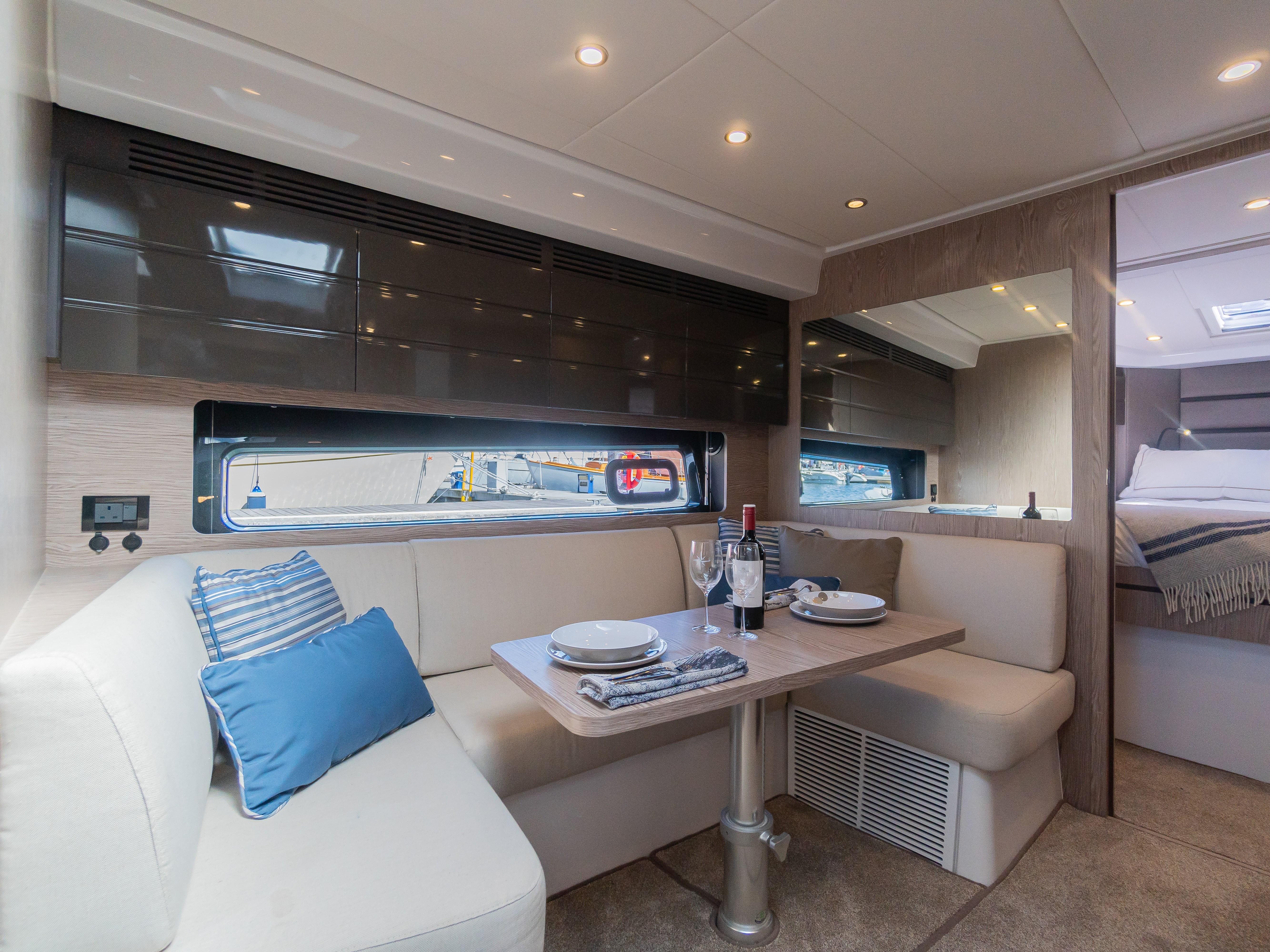 2019 Azimut Atlantis 43 Cruiser for sale - YachtWorld