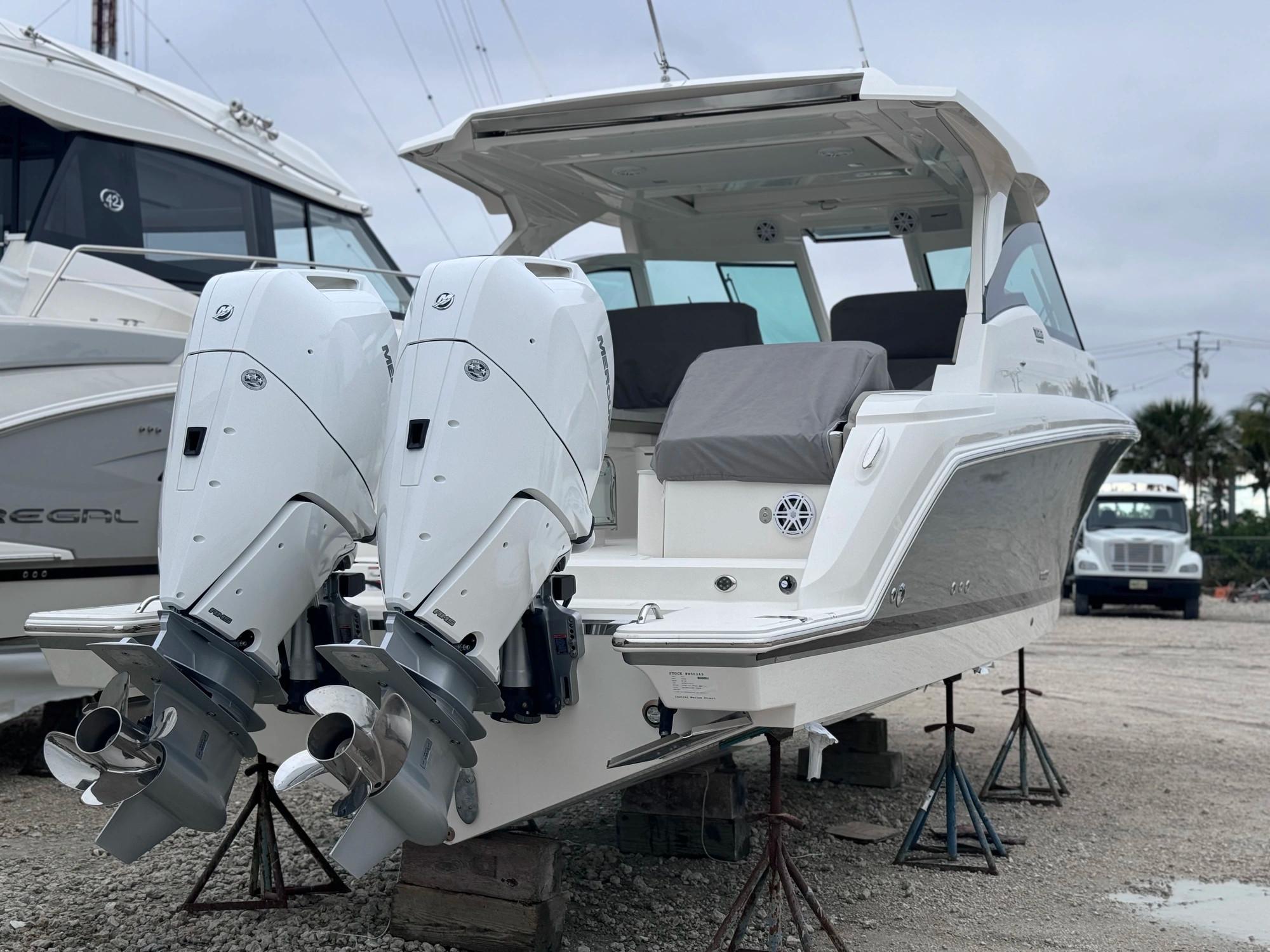 2024 Tiara Yachts 34 LX Motor Yachts for sale - YachtWorld