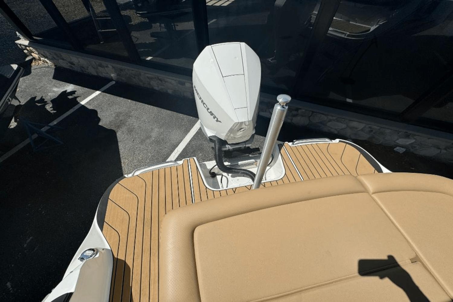 2024 Sea Ray SLX 260 Outboard Runabout for sale - YachtWorld