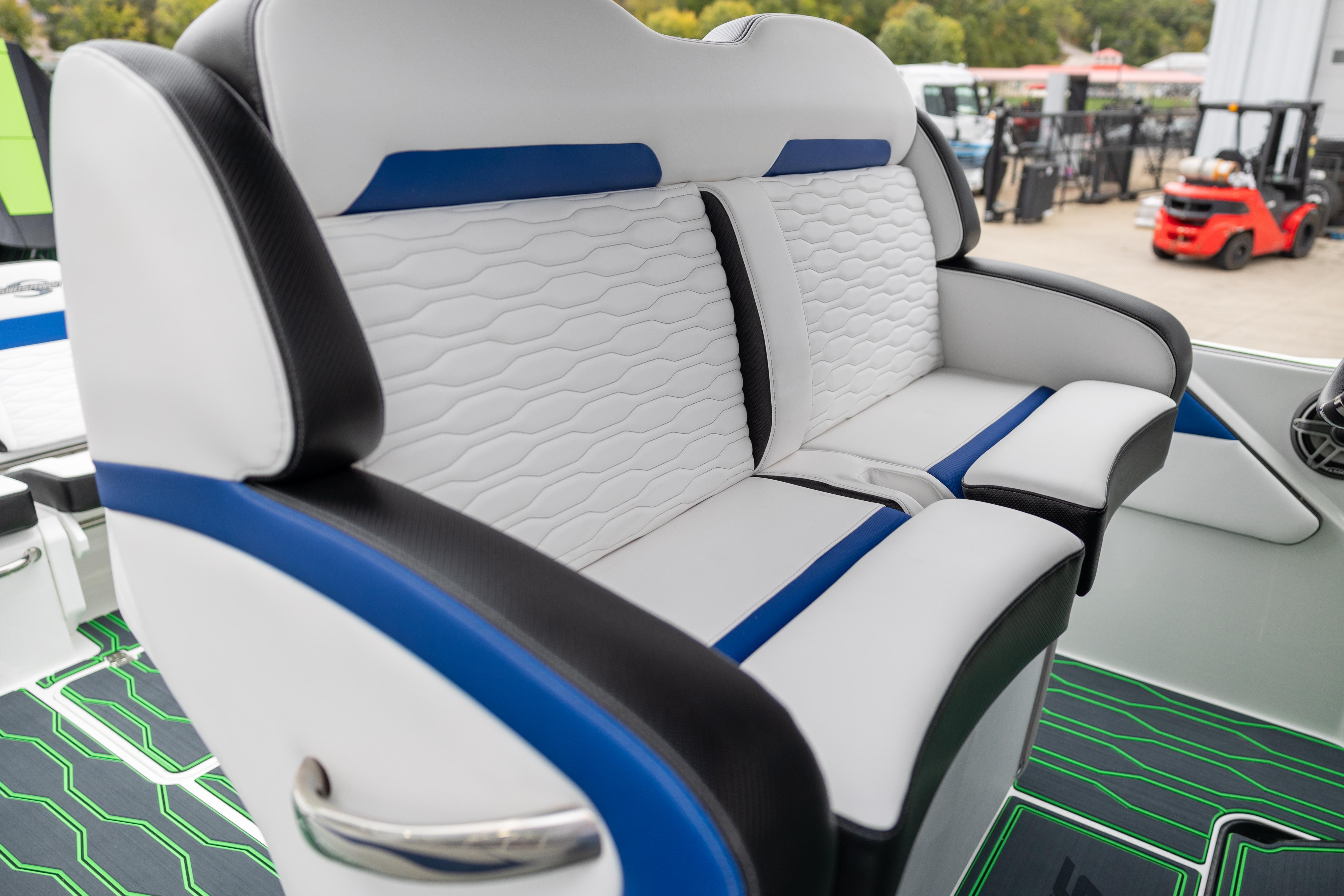 2024 Sunsation 32CCX Center Console for sale - YachtWorld