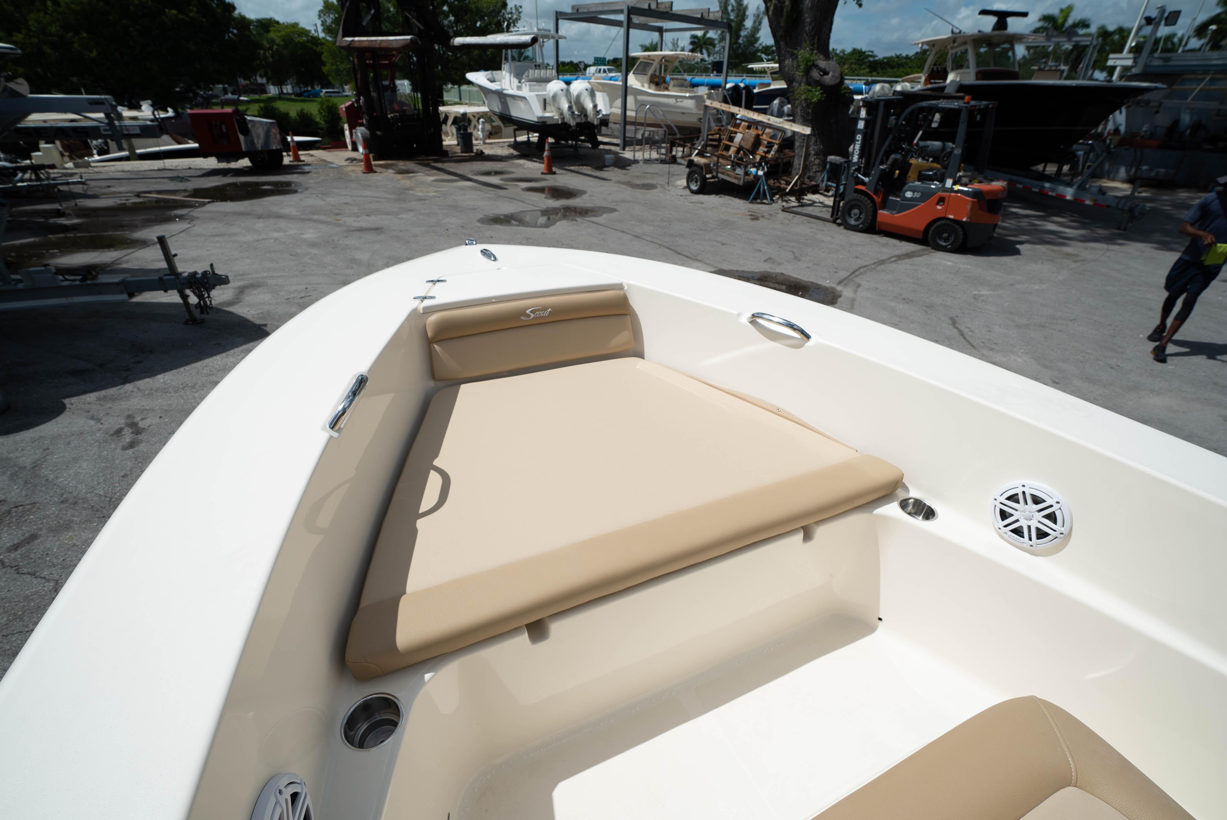 2025 Scout 195 Sportfish Centre Console for sale - YachtWorld
