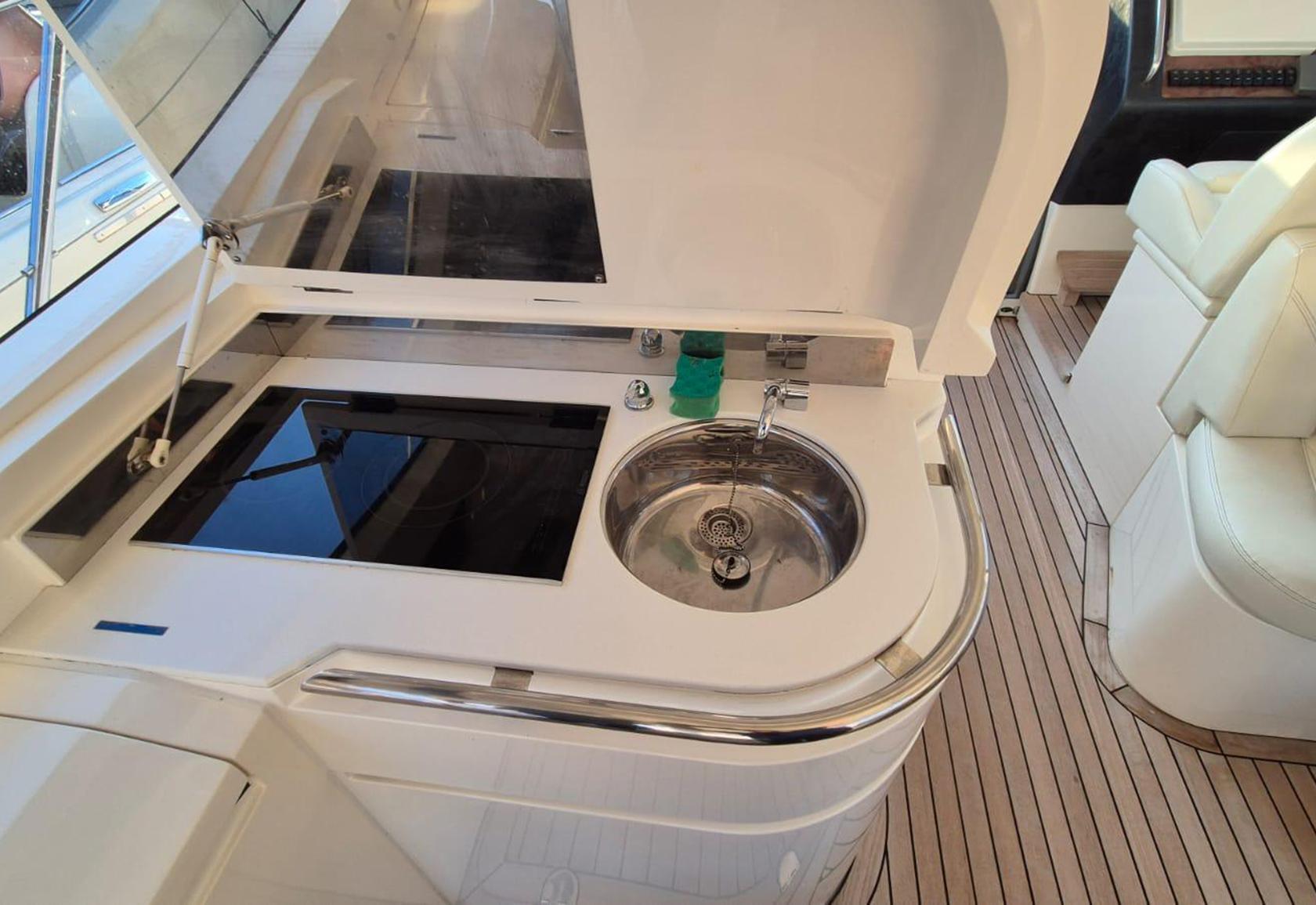 2008 Princess V45 Motor Yacht for sale - YachtWorld