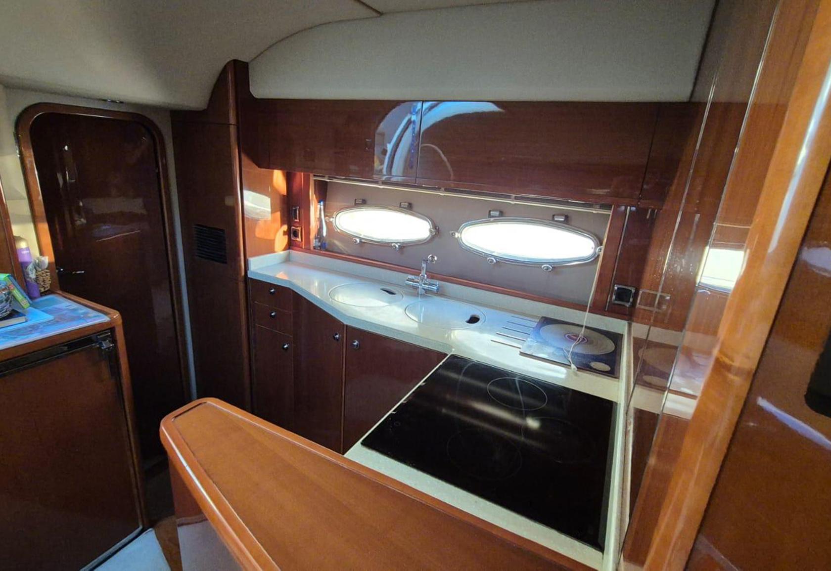 2008 Princess V45 Motor Yacht for sale - YachtWorld