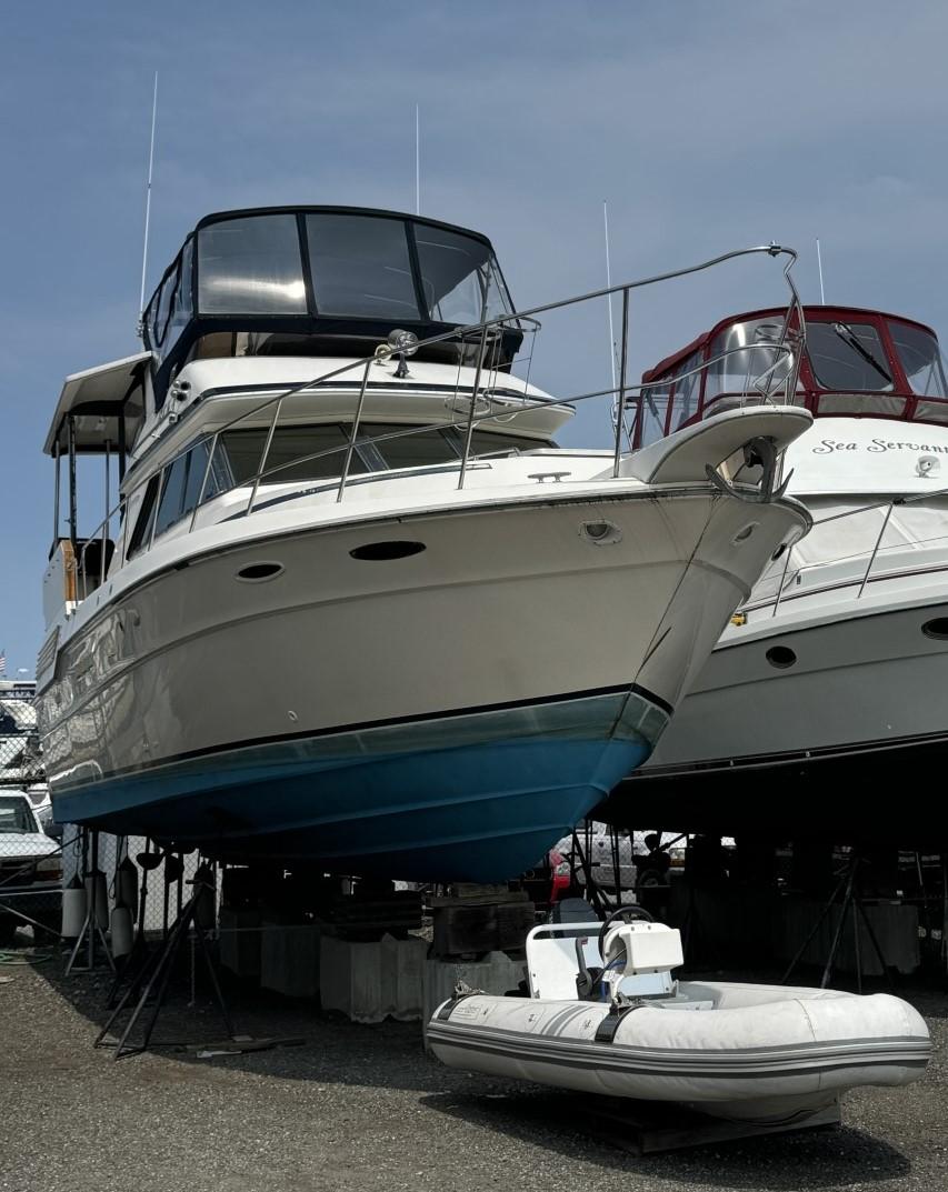 1986 Sea Ray 410 Aft Cabin Motor Yachts for sale - YachtWorld