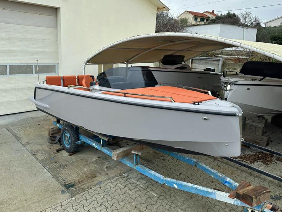 2024 Piculjan Squama 21 Sundeck Runabout for sale - YachtWorld