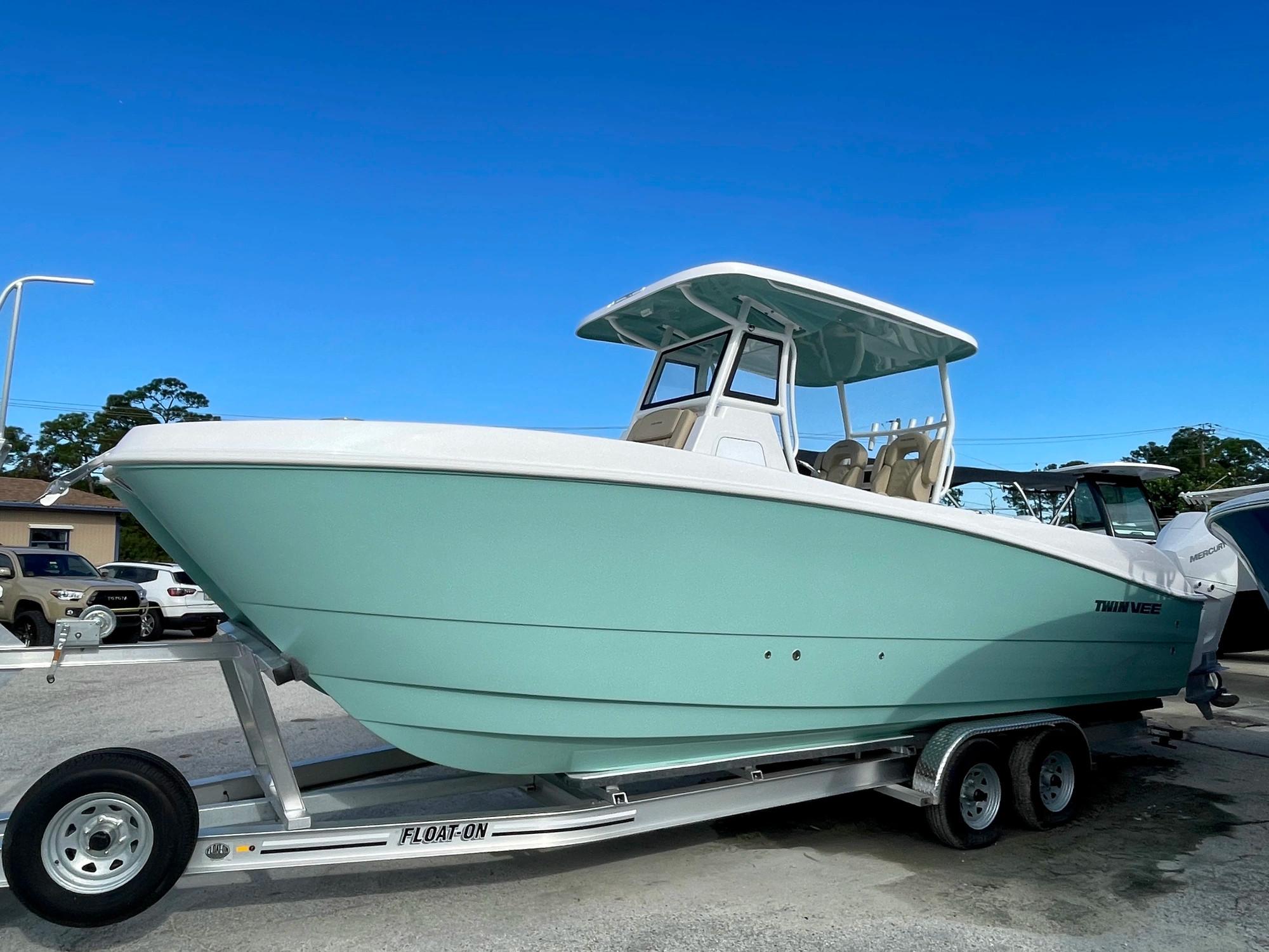 2024 Twin Vee 260 GFX Center Console for sale - YachtWorld