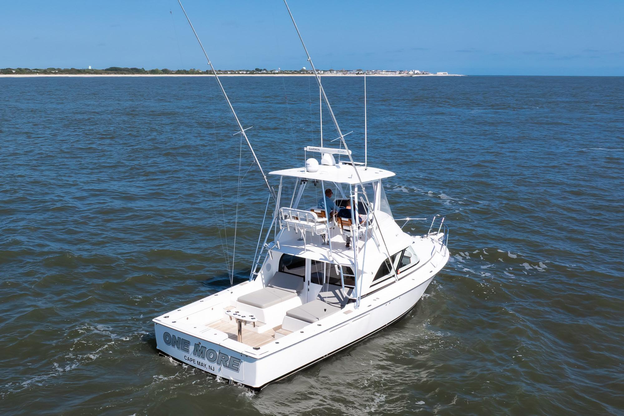 2018 Bertram 35 Flybridge Sportfish Flybridge for sale - YachtWorld