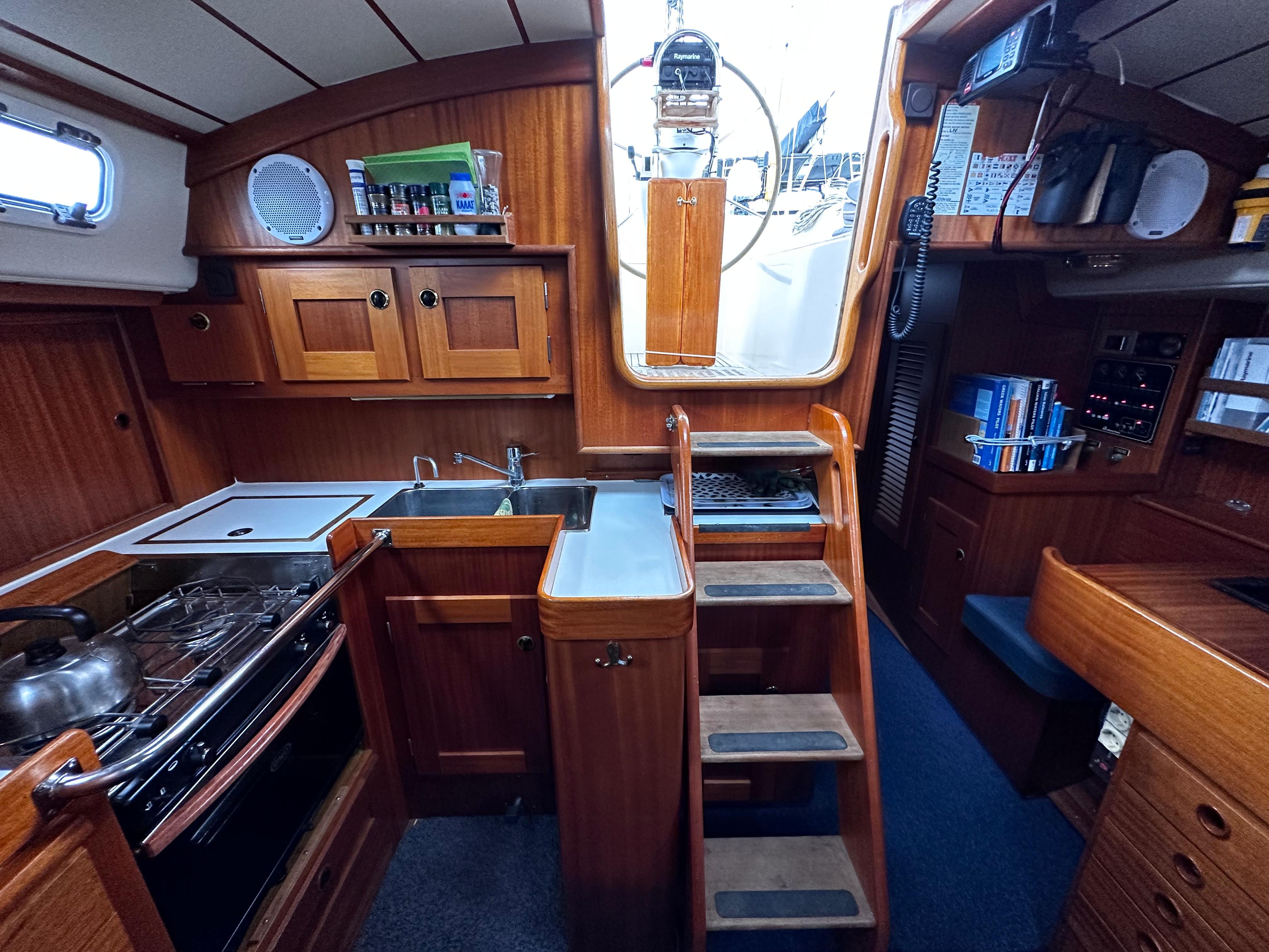 1995 Hallberg-Rassy 36 MKII Cruiser for sale - YachtWorld