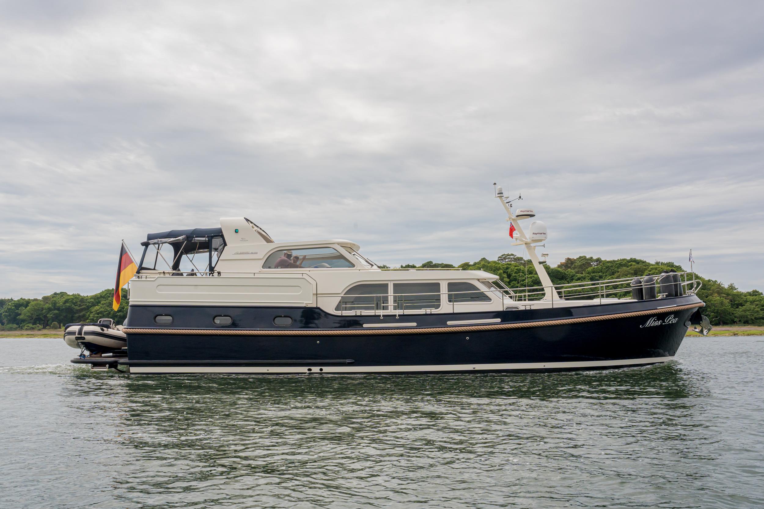 2019 Linssen Grand Sturdy 500 AC Variotop Motor Yachts for sale ...