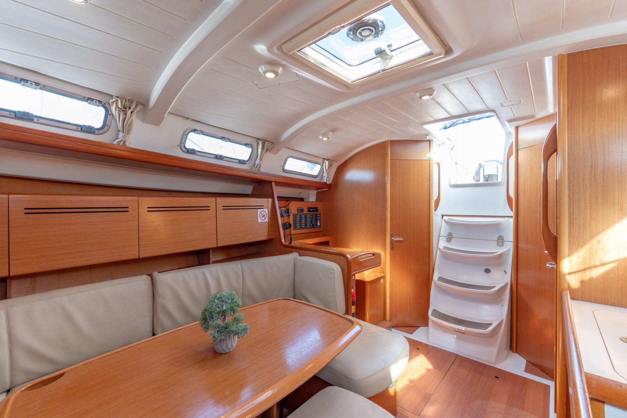 2008 Beneteau Cyclades 39 Cruiser for sale - YachtWorld