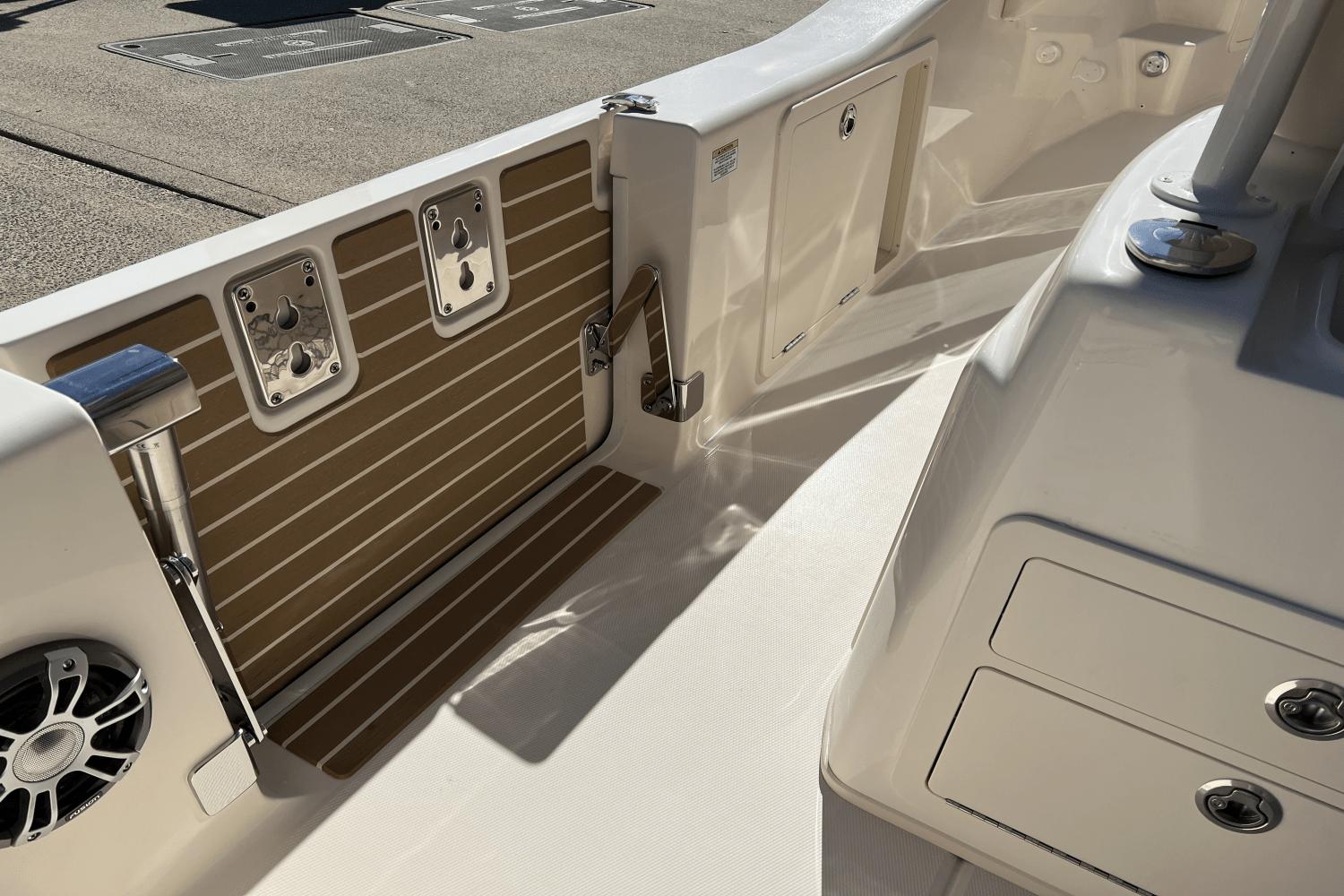 2024 Grady-White 281 Coastal Explorer Center Console for sale - YachtWorld