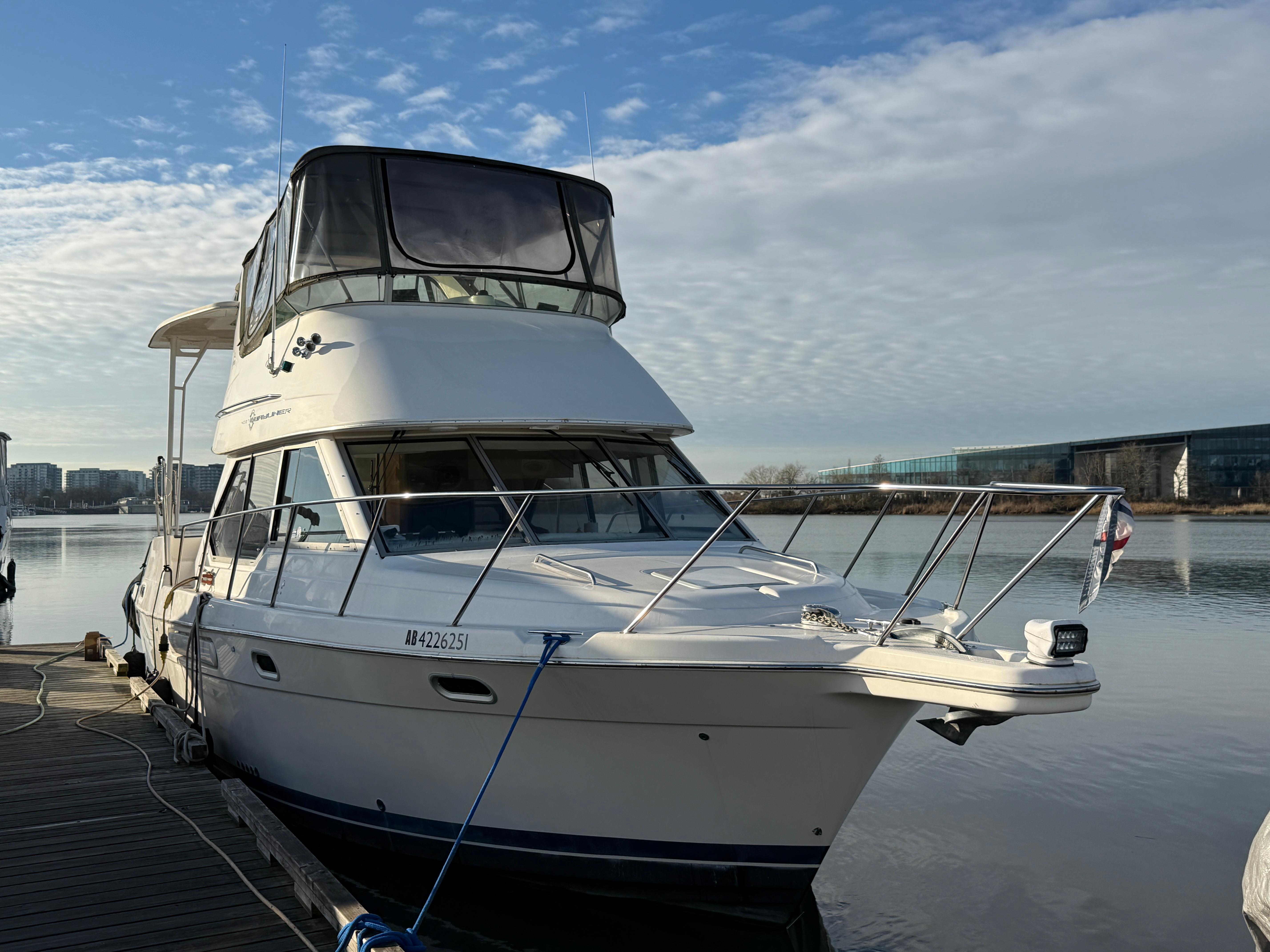 1998 Bayliner 4087 Aft Cabin Motoryacht Motor Yachts for sale - YachtWorld