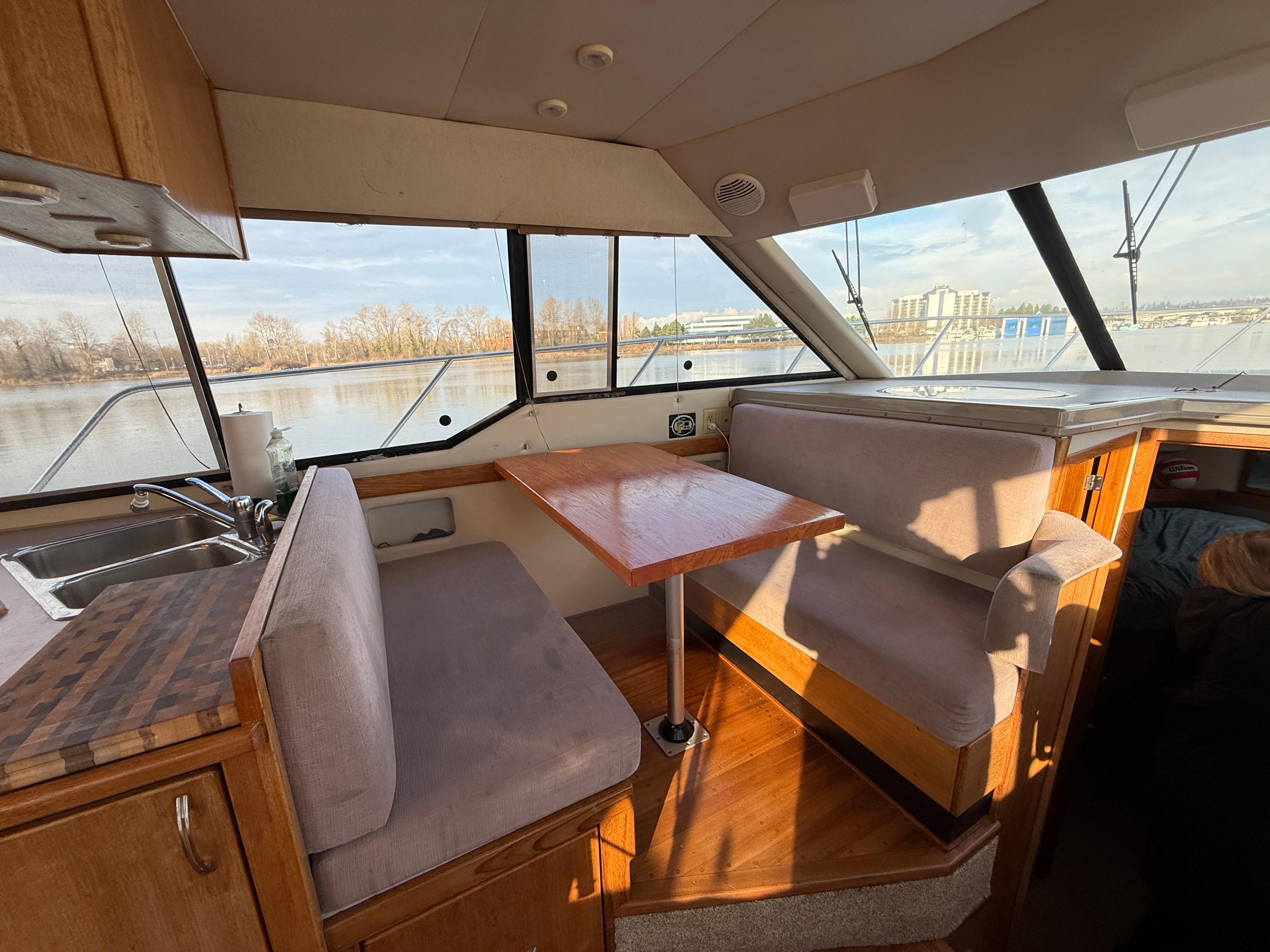 1998 Bayliner 4087 Aft Cabin Motoryacht Motor Yachts for sale - YachtWorld