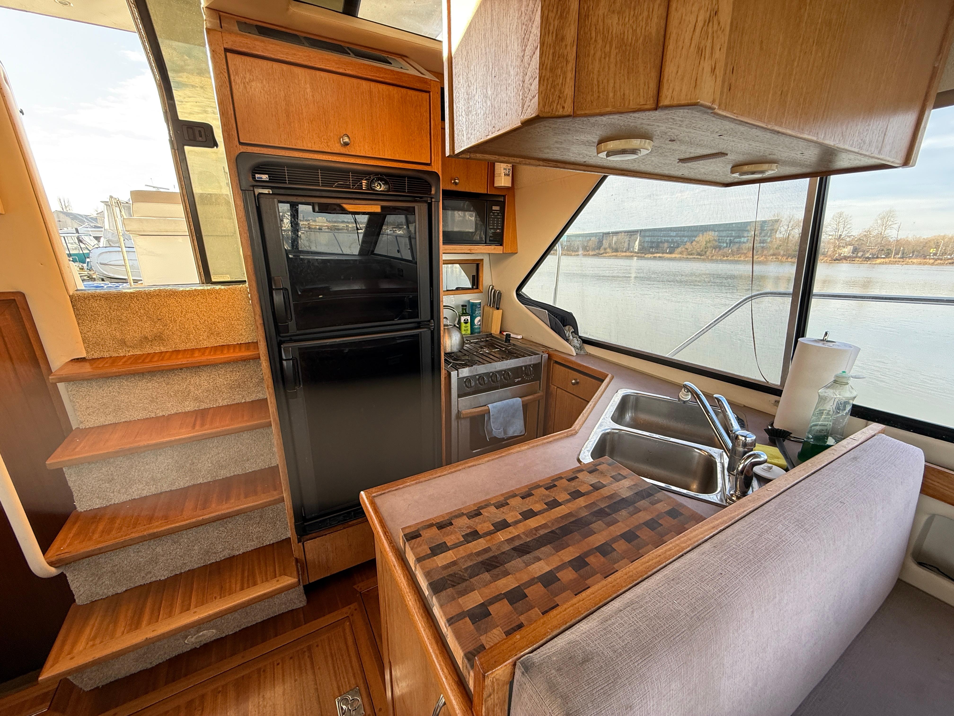 1998 Bayliner 4087 Aft Cabin Motoryacht Motor Yachts for sale - YachtWorld