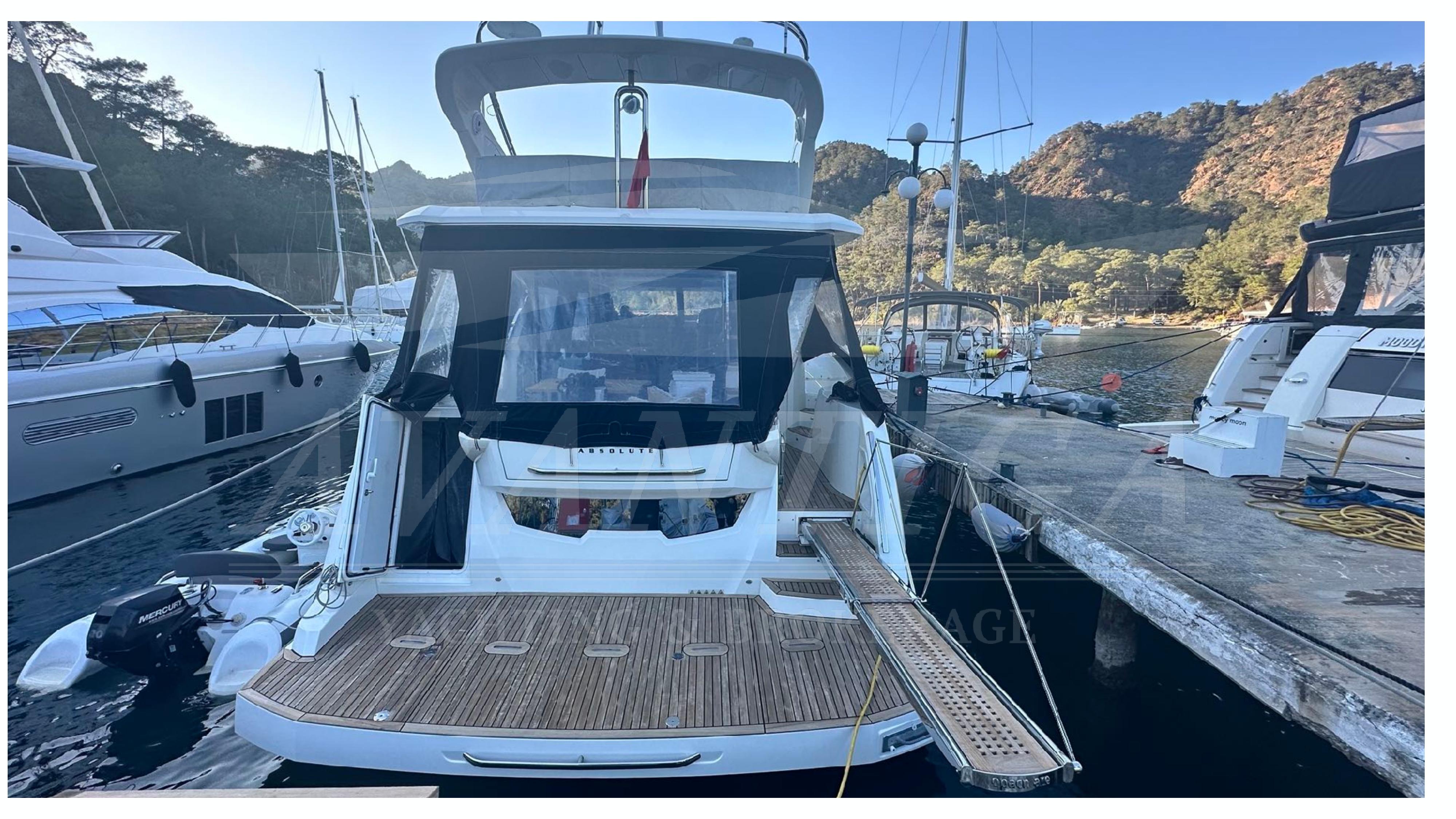 2016 Absolute 52 FLY Motor Yachts for sale - YachtWorld