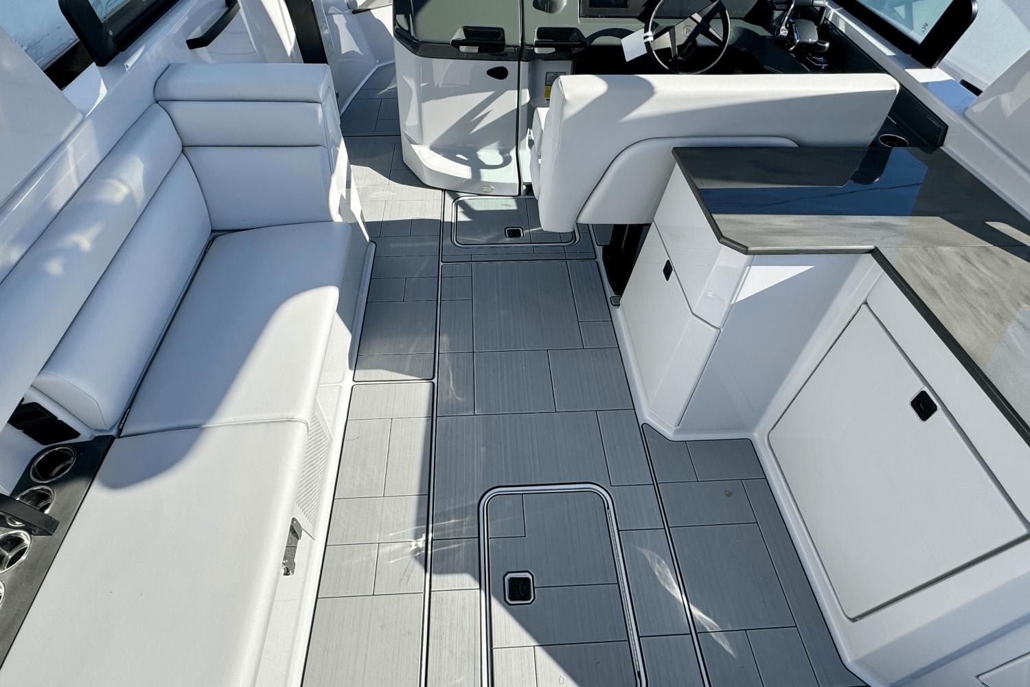 2024 Aviara AV32 Outboard Motoscafi veloci in vendita- YachtWorld