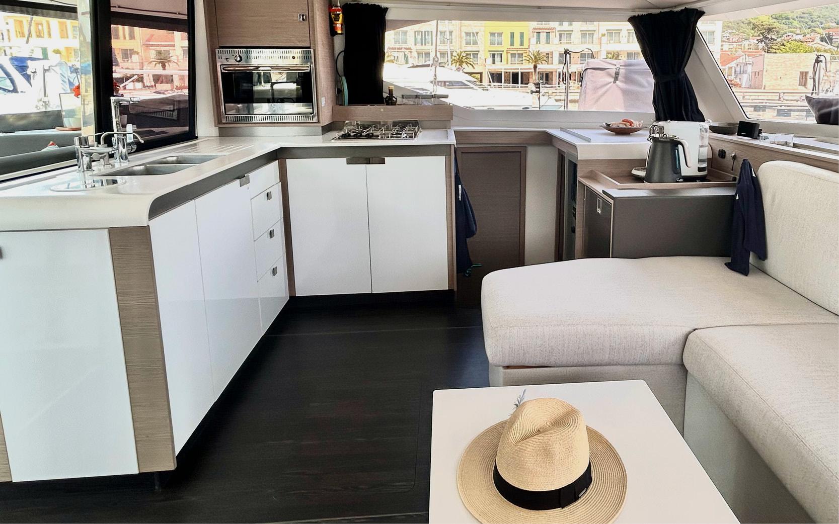 2022 Fountaine Pajot Isla 40 Catamaran for sale - YachtWorld