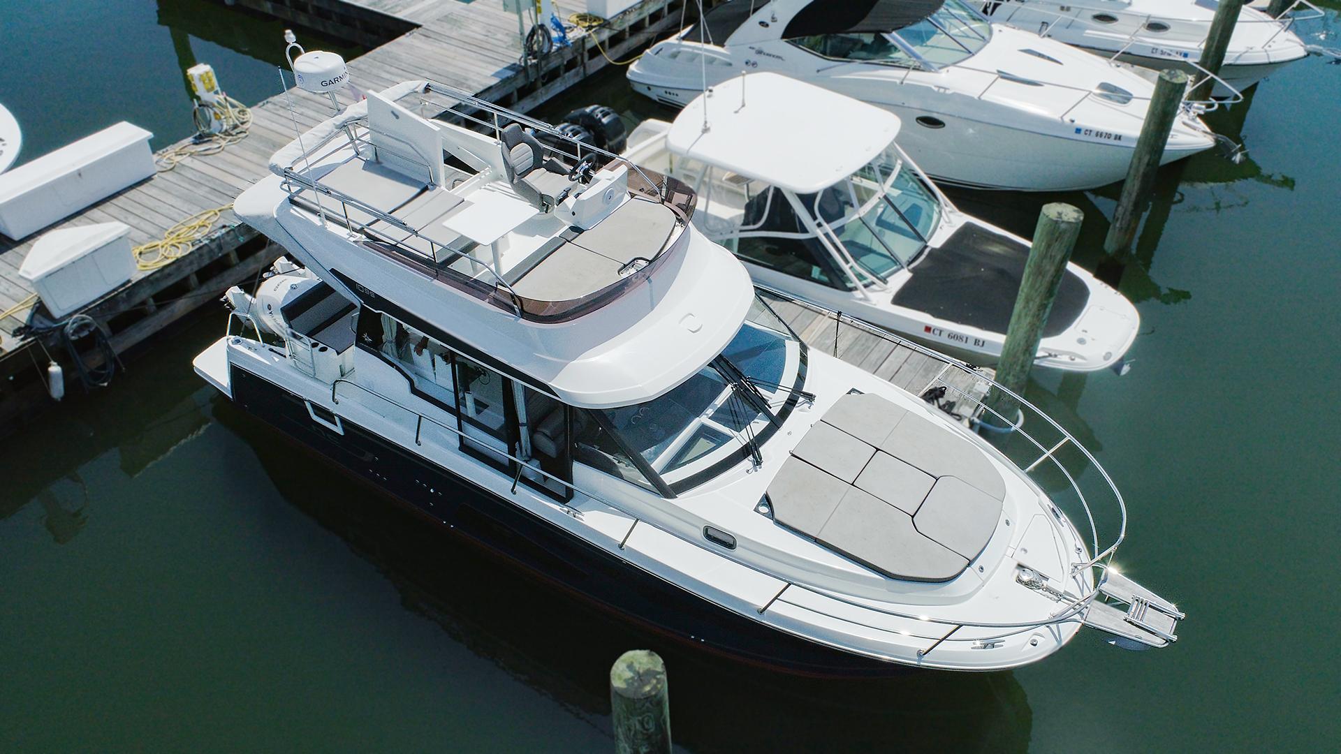 2021 Jeanneau NC 1095 FLY Flybridge for sale - YachtWorld