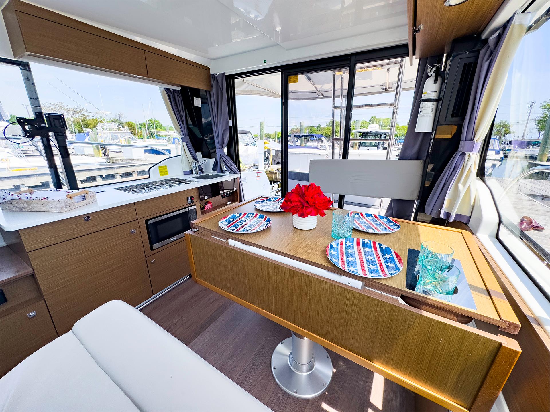 2021 Jeanneau NC 1095 FLY Flybridge for sale - YachtWorld