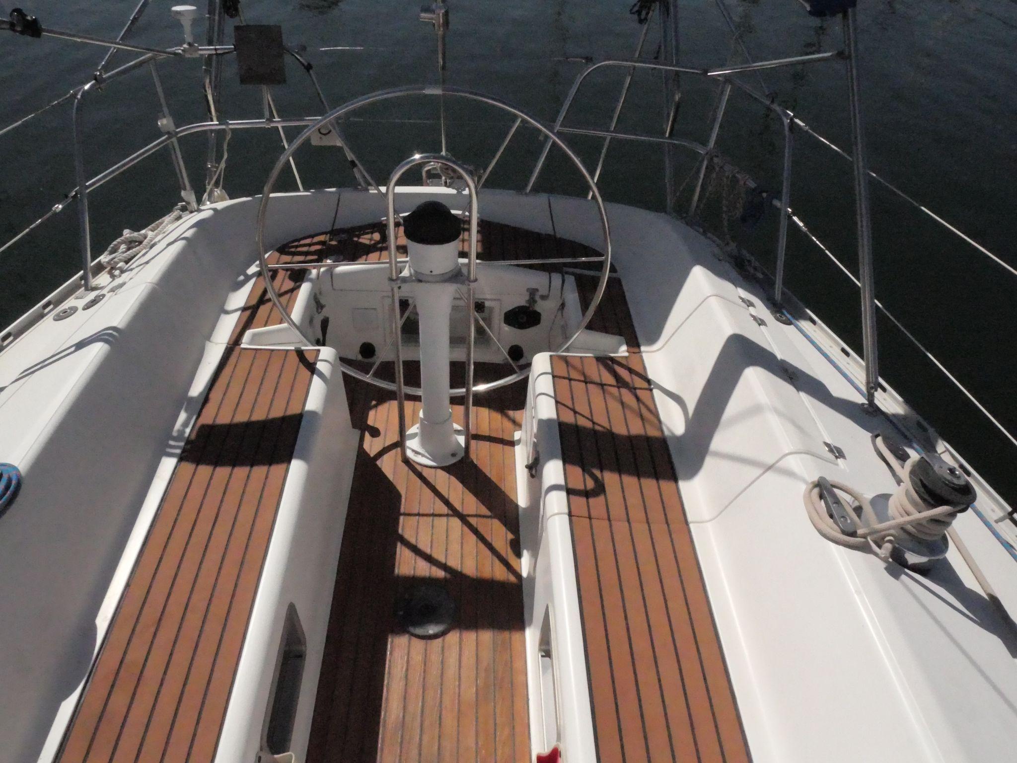 1988 Jeanneau Sun Legende 41 Cruiser for sale - YachtWorld