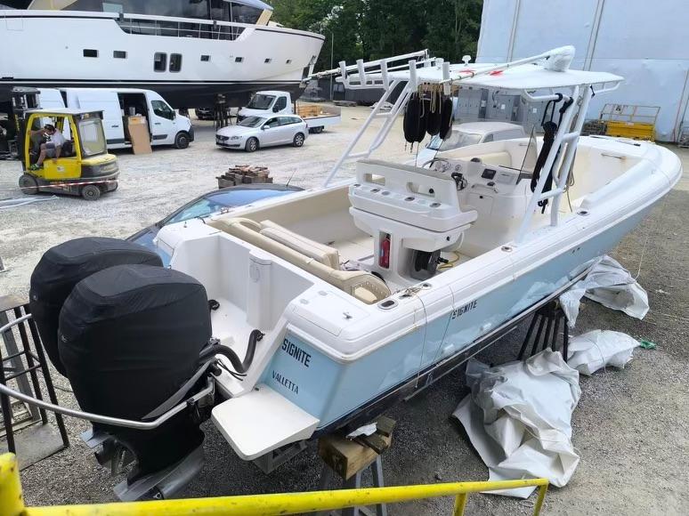 2008 Intrepid 323 Cuddy Center Console for sale - YachtWorld