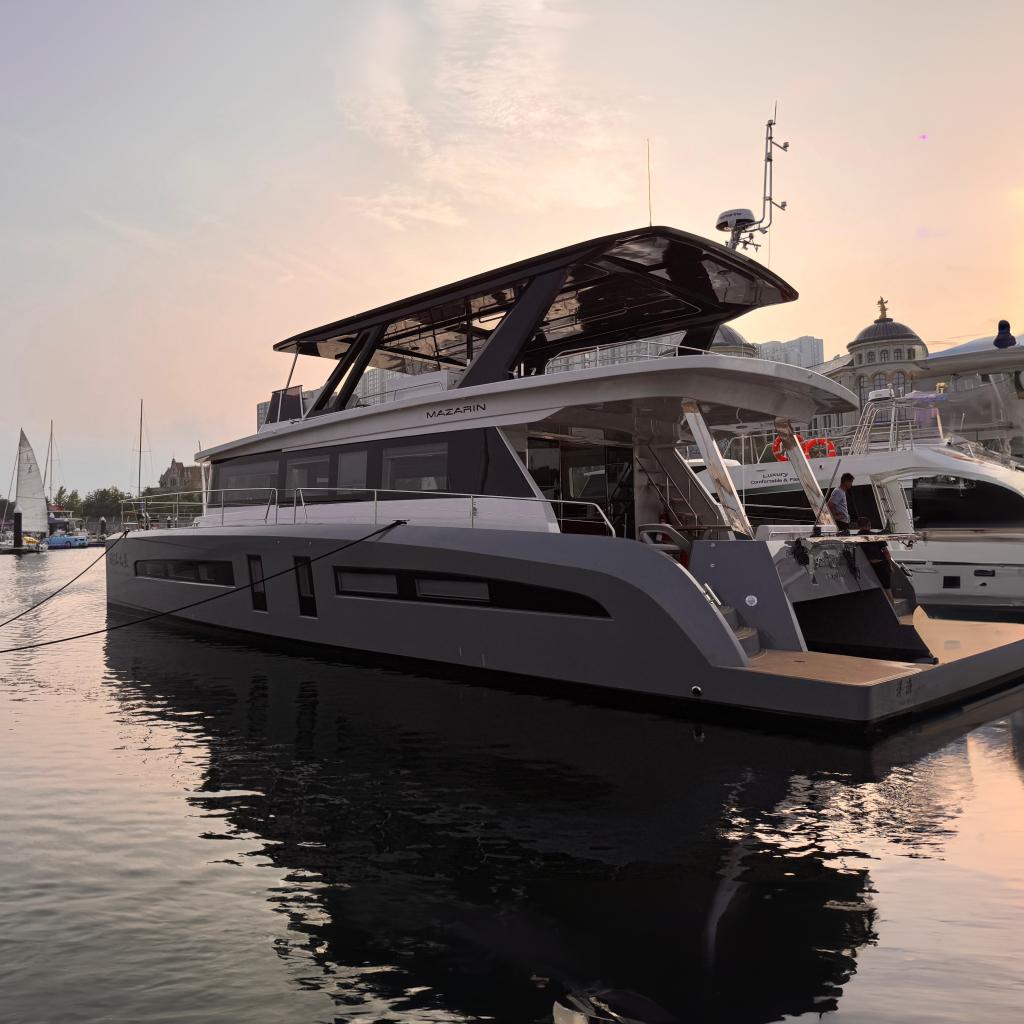 2025 Mazarin 55 Catamaran - EVO II - SERIAL HYBRID Power Catamaran for ...