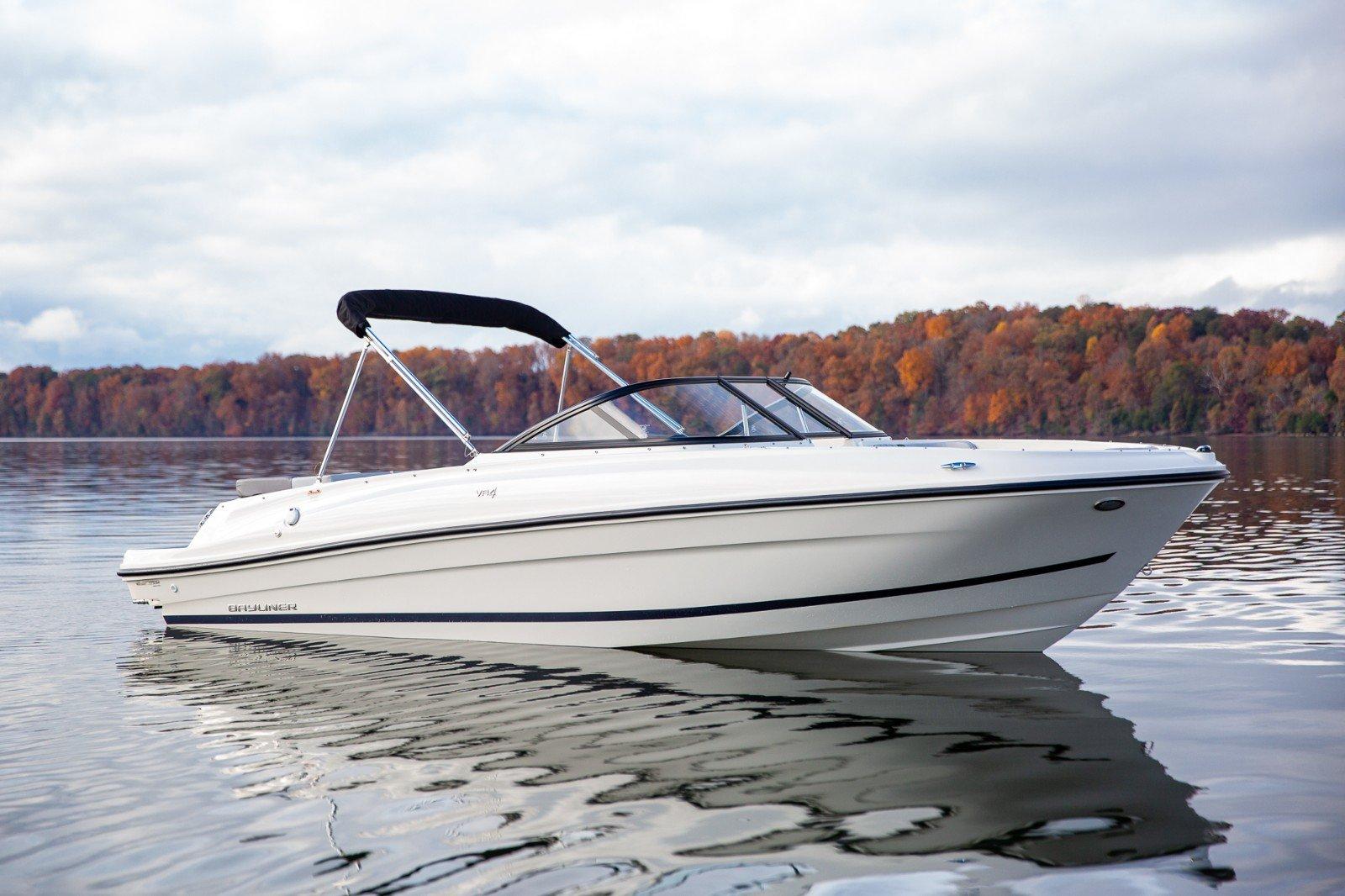 Bayliner VR4 Bowrider Outboard | 2024 | 6m | Boatshop24