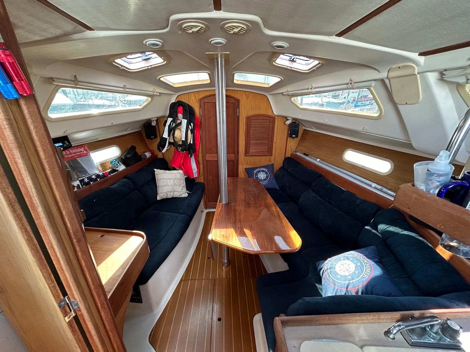 2001 Hunter 320 Cruiser for sale - YachtWorld