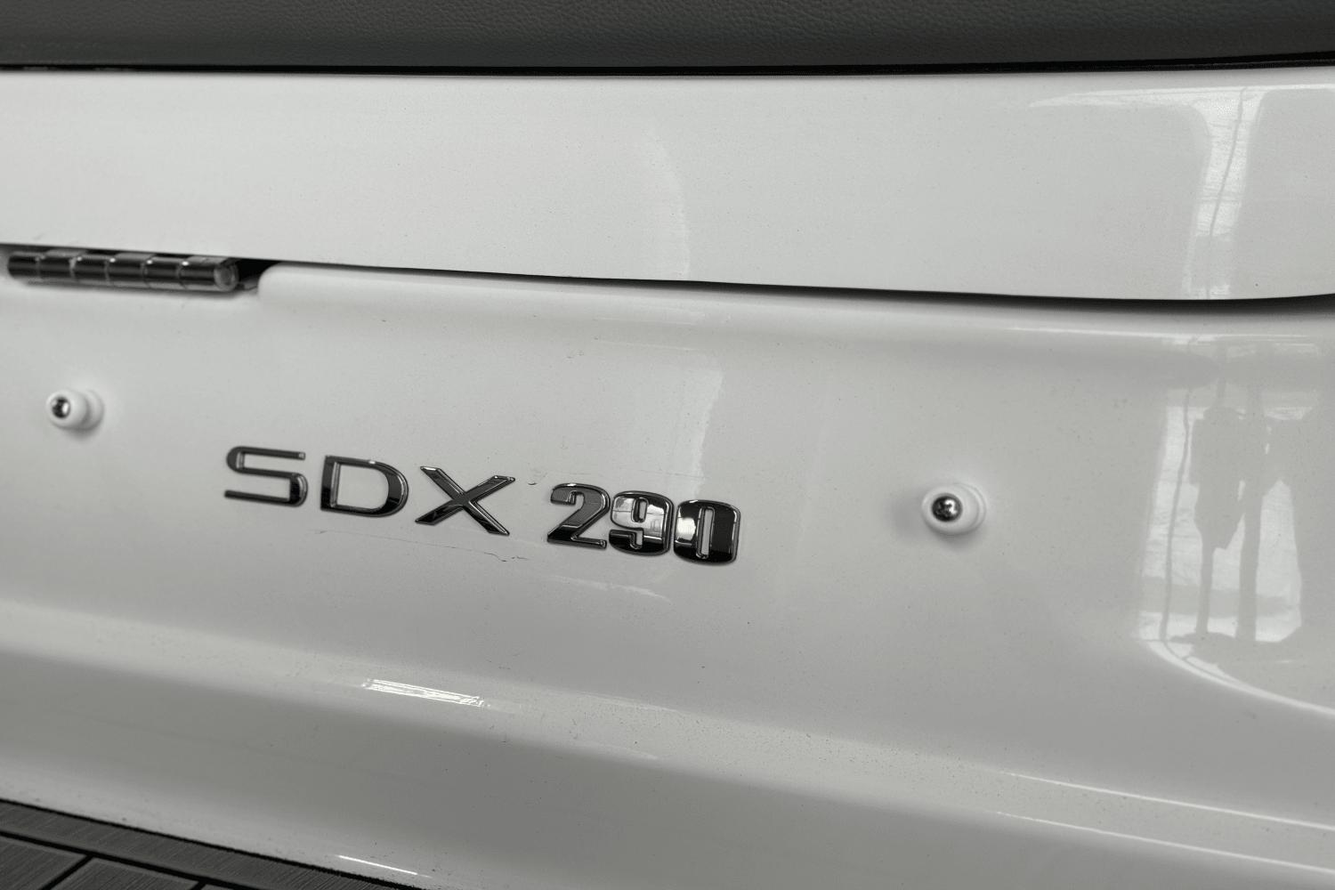 2024 Sea Ray SDX 290 Outboard Runabout for sale - YachtWorld