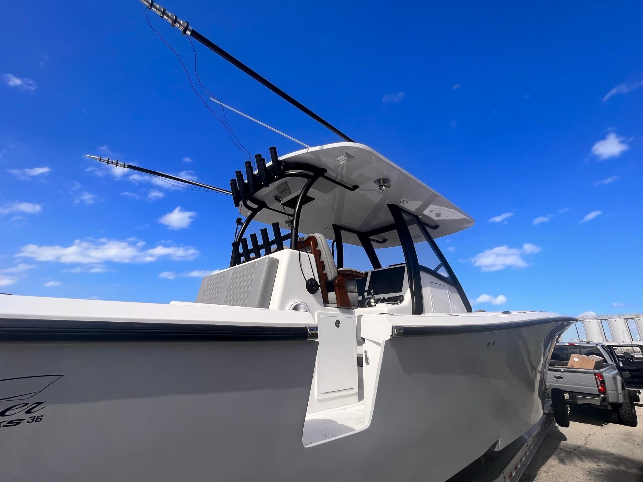 2024 Front Runner 36 Center Console Bateaux à console centrale à vendre ...