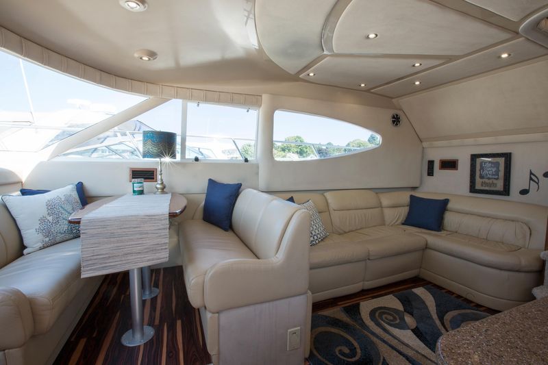 2001 Cruisers Yachts 4450 Express Motoryacht - Weber Yachts