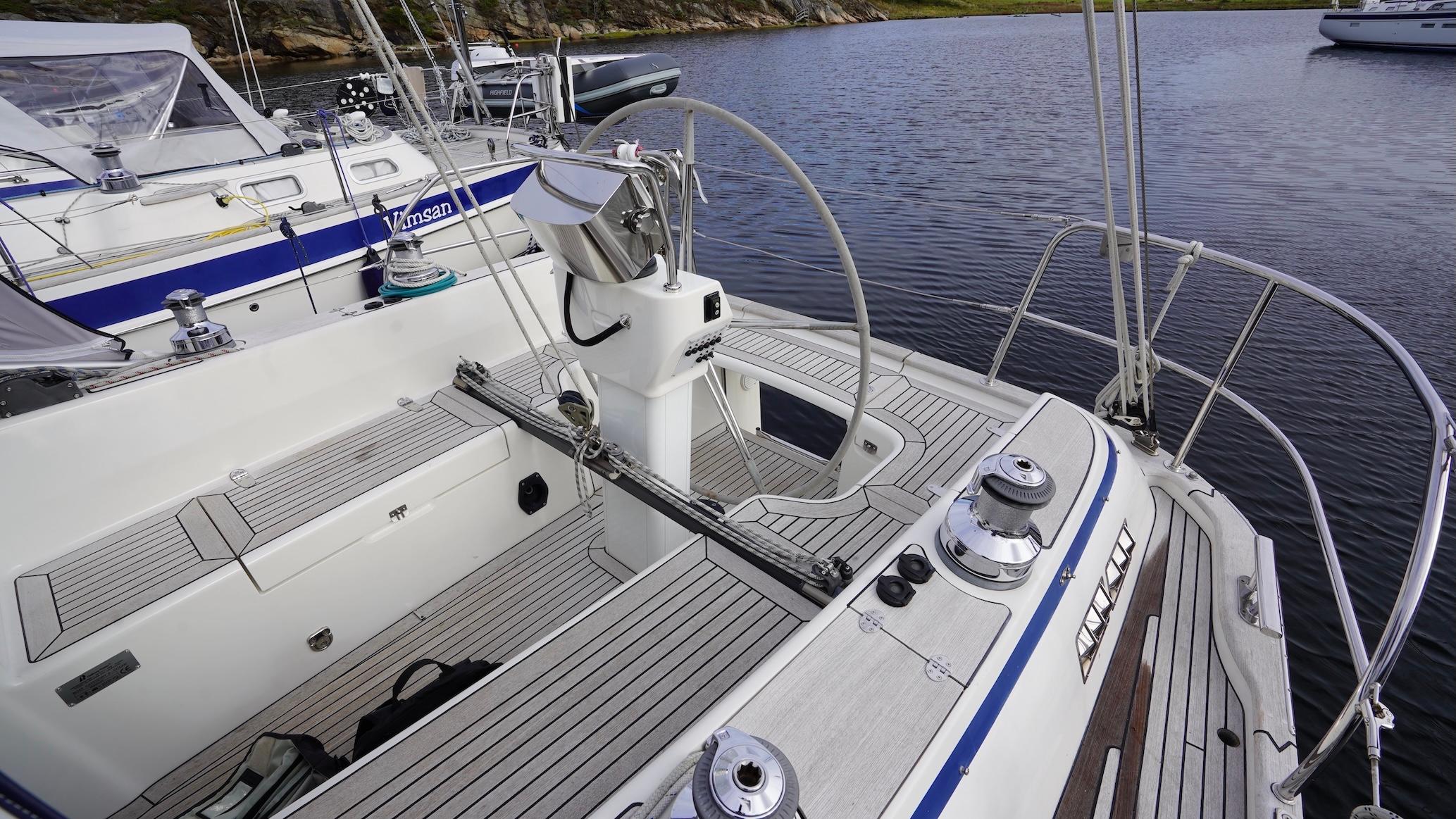 2011 Hallberg-Rassy 372 Cruiser for sale - YachtWorld